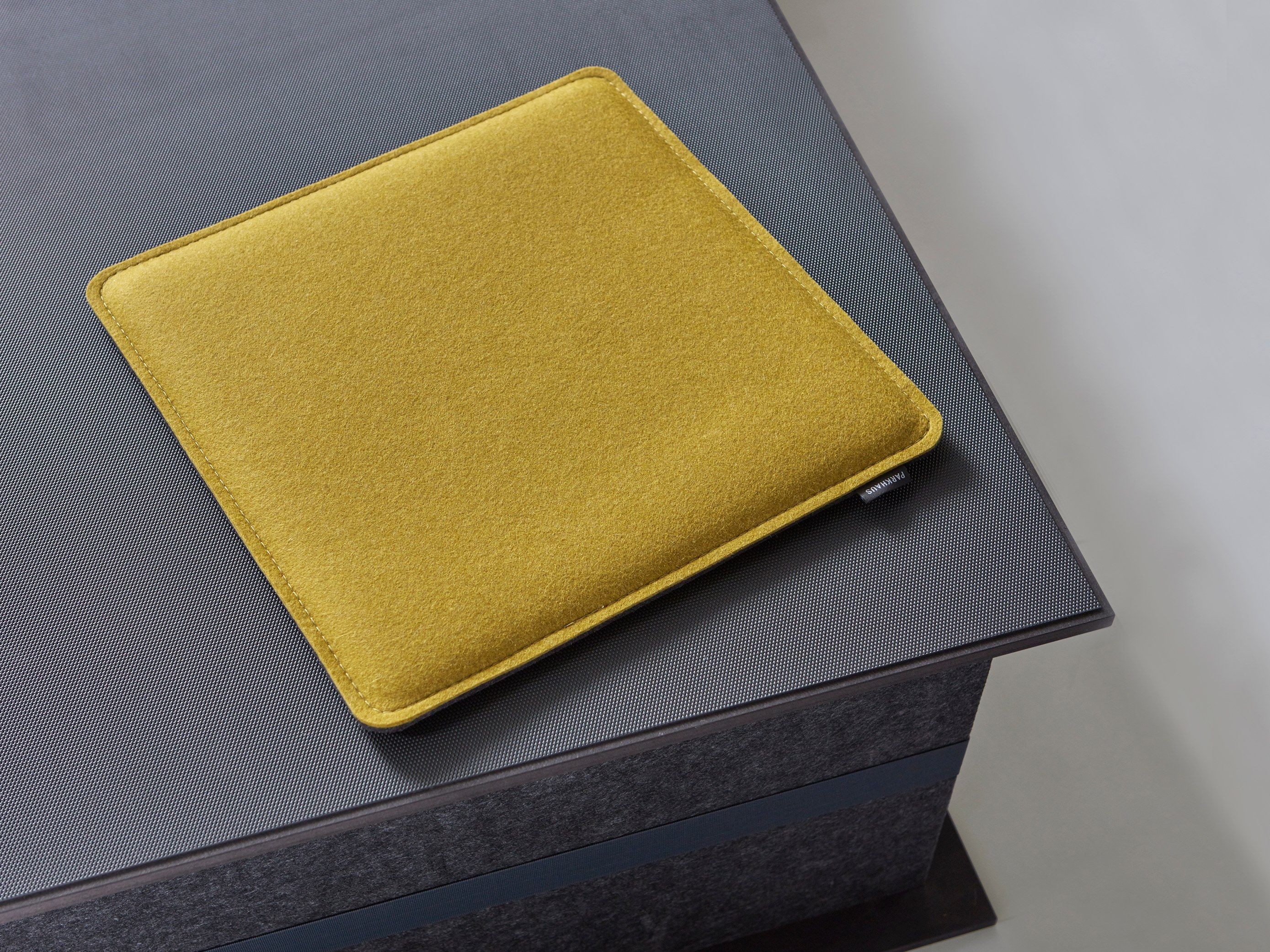 STEPUP Modular podium By werner works | design Kinzo