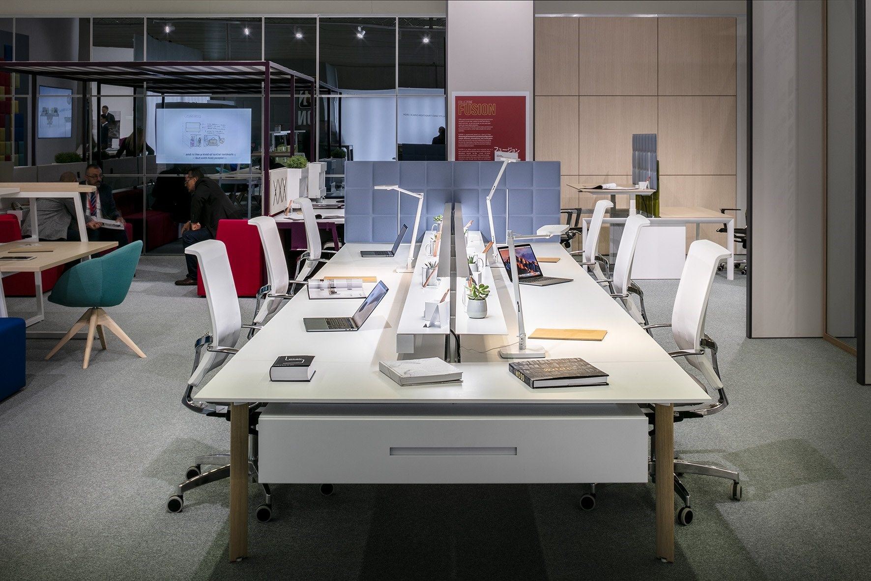 SEVENTY SEVEN | Office desk with sound absorbing screens Seventy seven ...