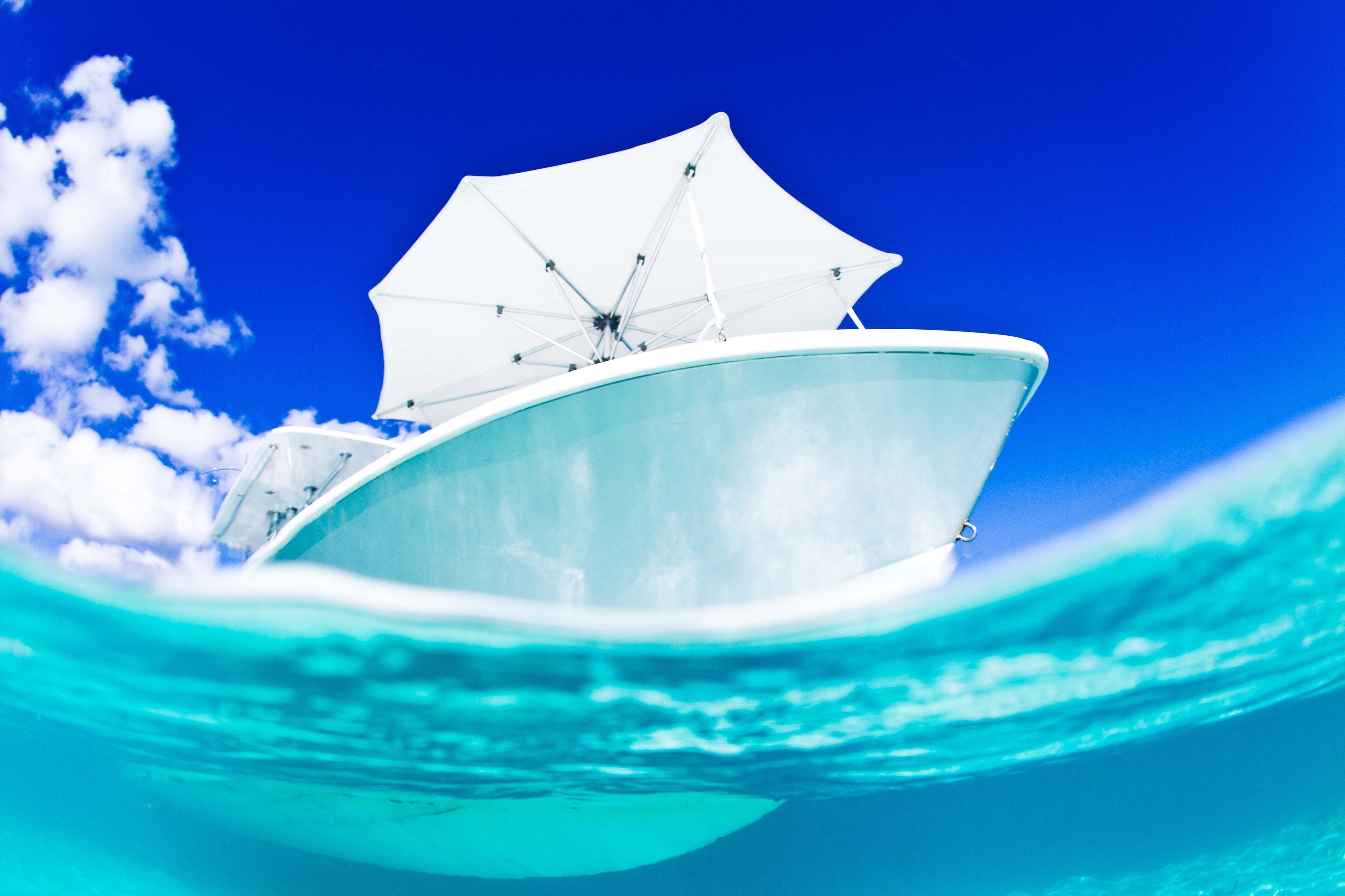 SHADE BLADE ombrellone By Tuuci design Dougan Clarke