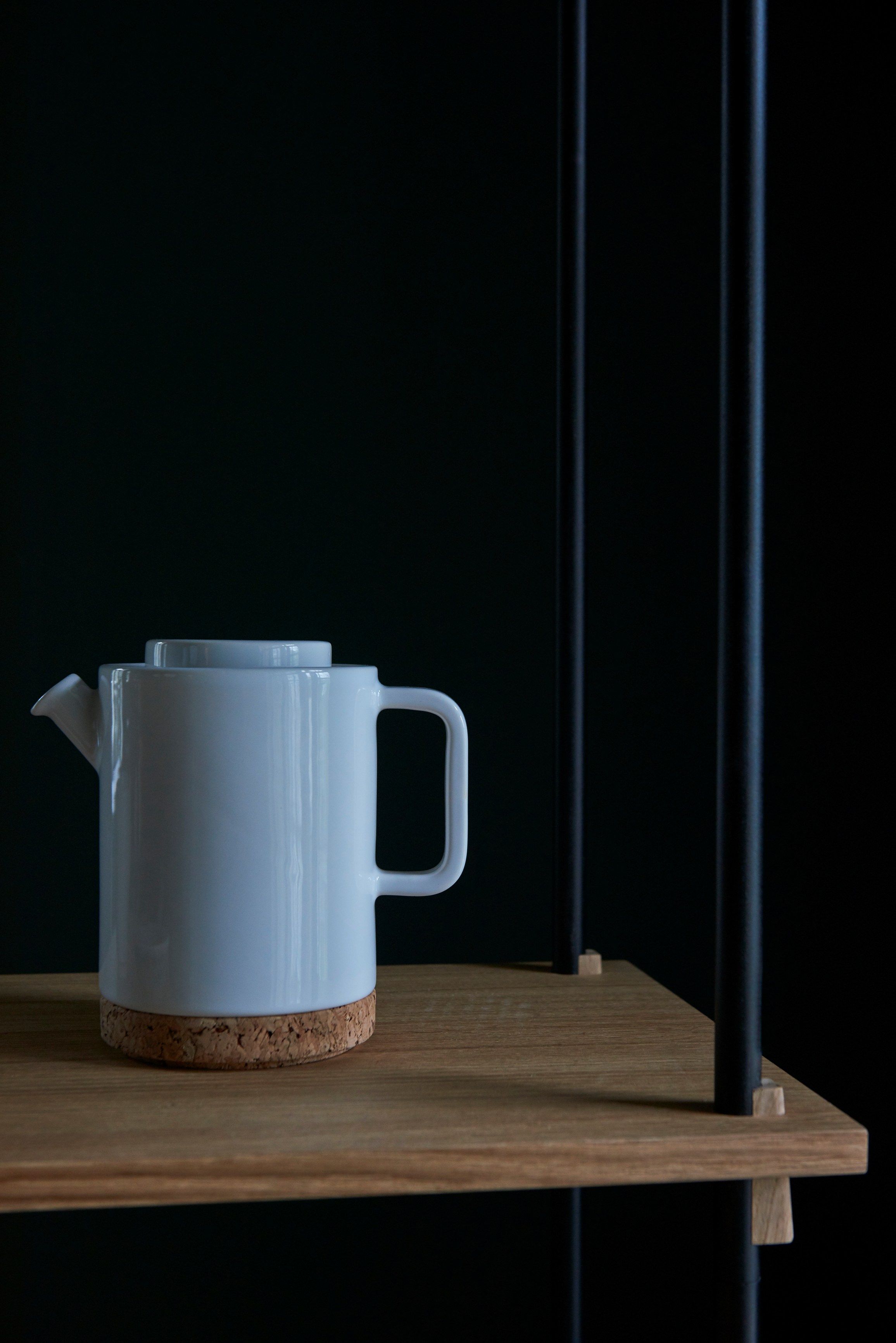 Modular steel and wood bookcase SHELVING SYSTEM By MOEBE