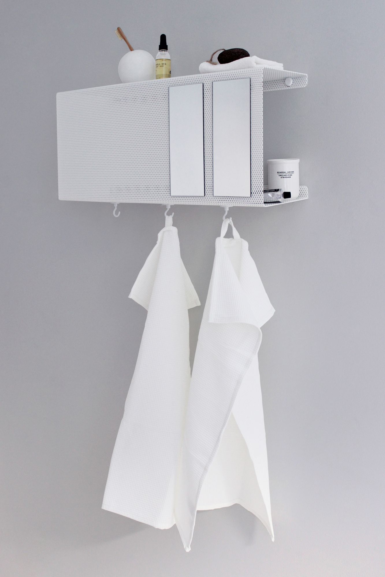 SHOWCASE#2 wall shelf By Anne Linde