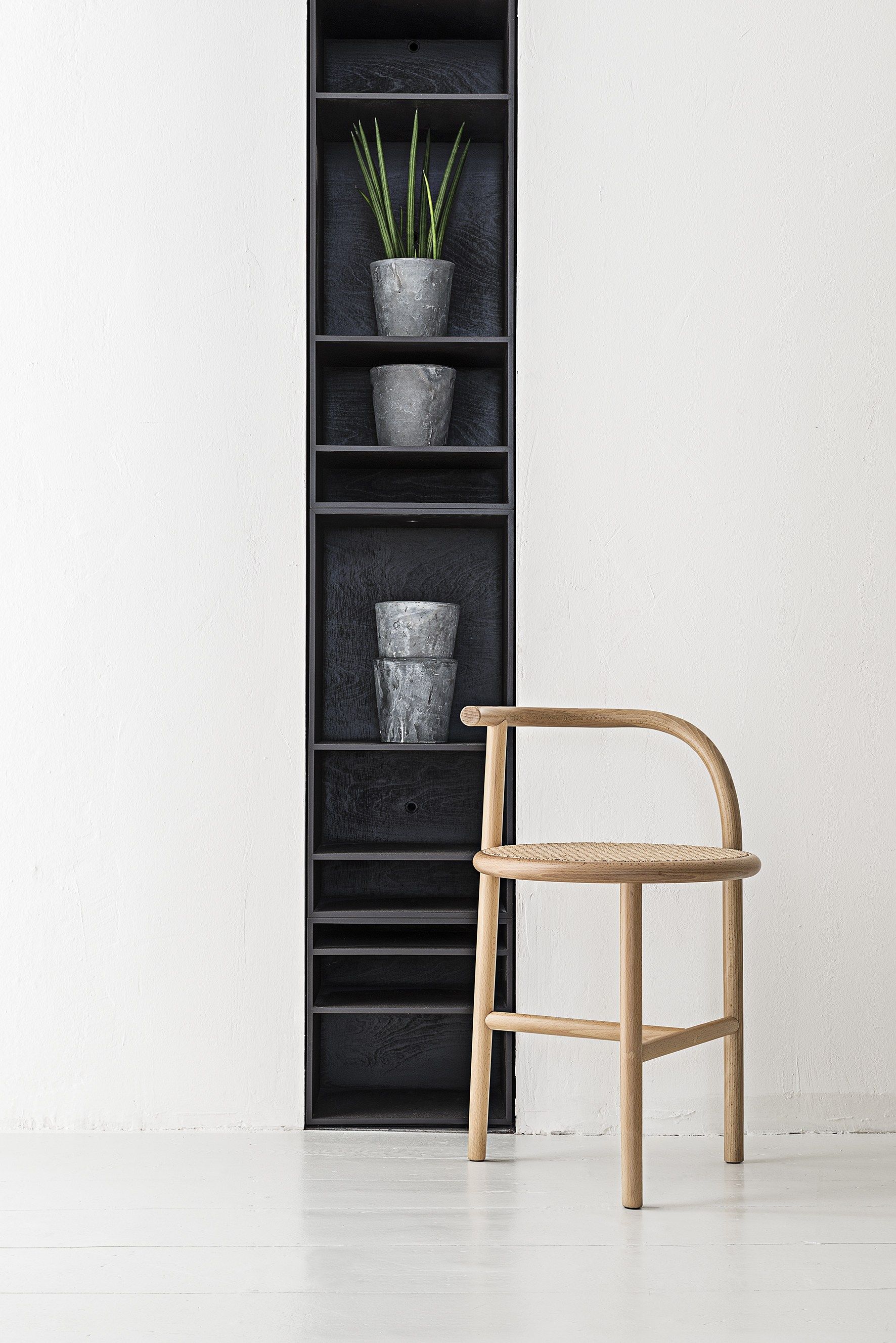 SINGLE CURVE STOOL Chair By Wiener GTV Design | design Nendo