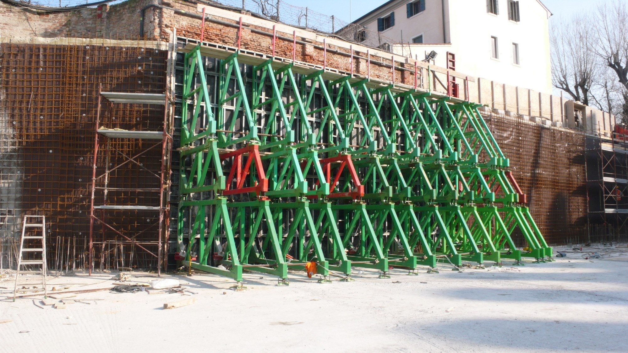 Formwork and formwork system for concrete SINGLE-SIDE WALL SYSTEM HEAVY ...