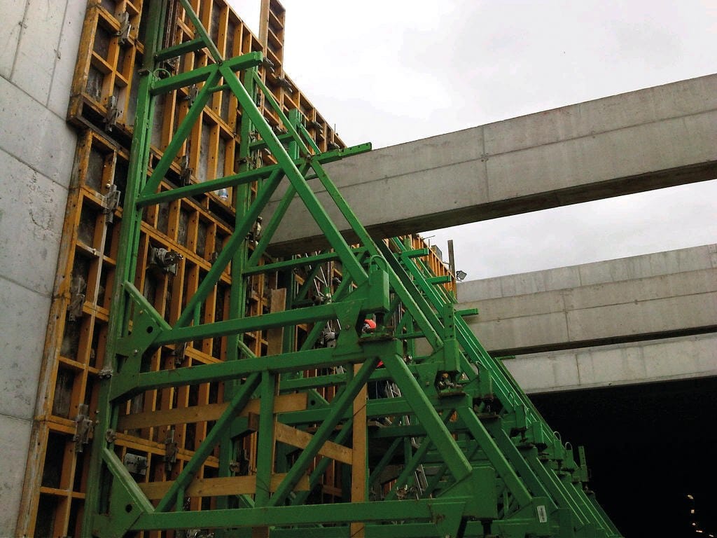Formwork and formwork system for concrete SINGLE-SIDE WALL SYSTEM HEAVY ...