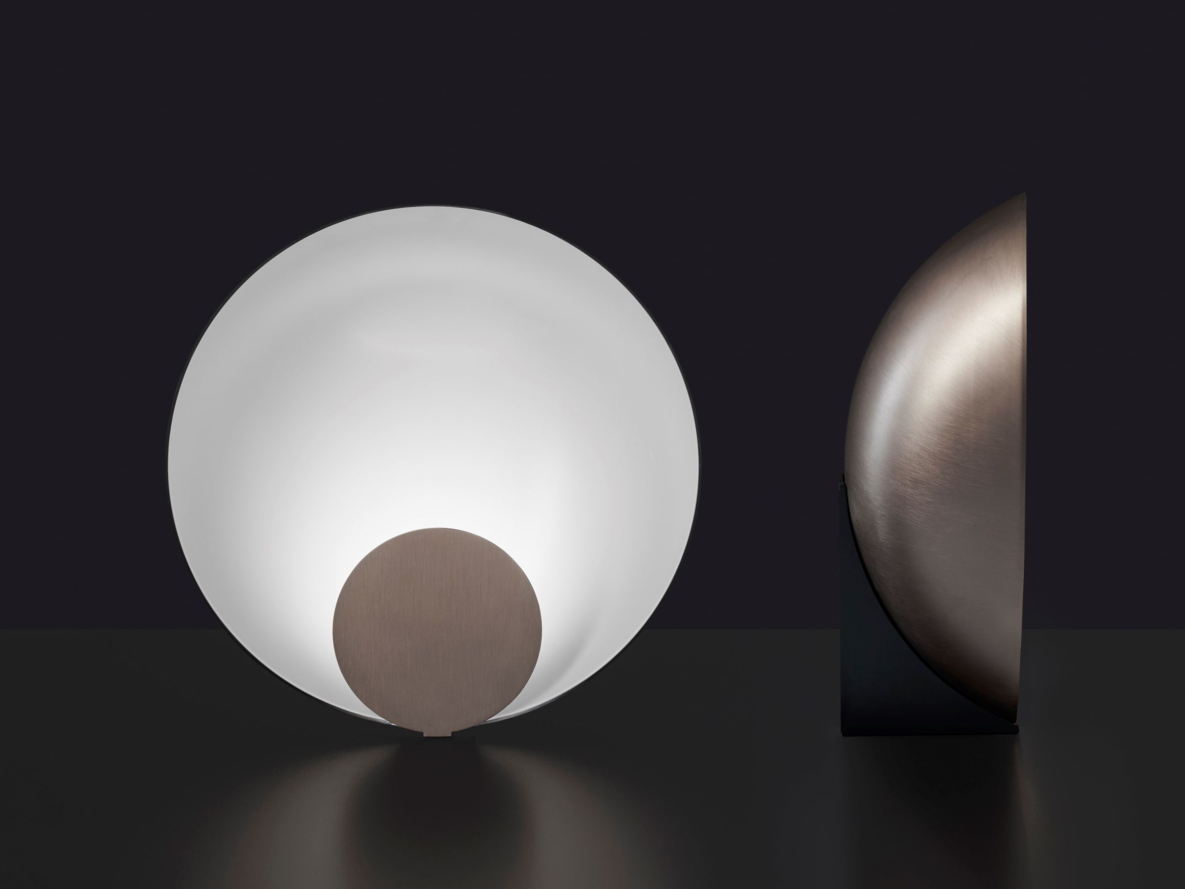 LED indirect light metal table lamp SIRO By Oluce
