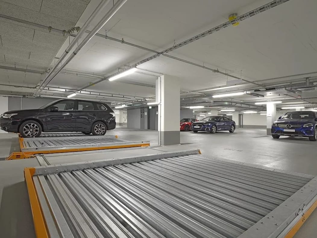 PARKBOARD PQ PARKING PALLET Rotating, moving platform for car By CARMEC