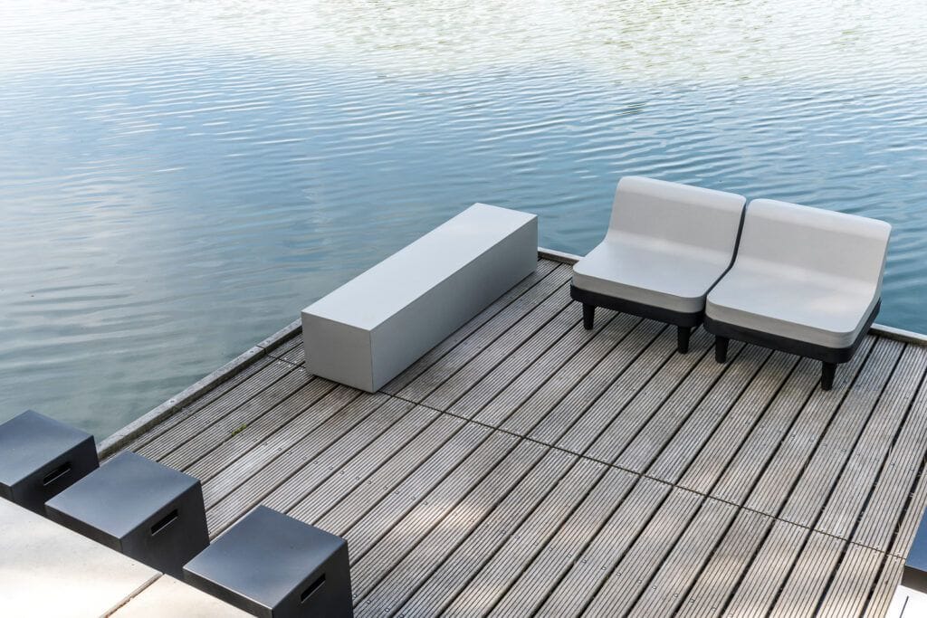 OFFSHORE Sofa By SIXINCH