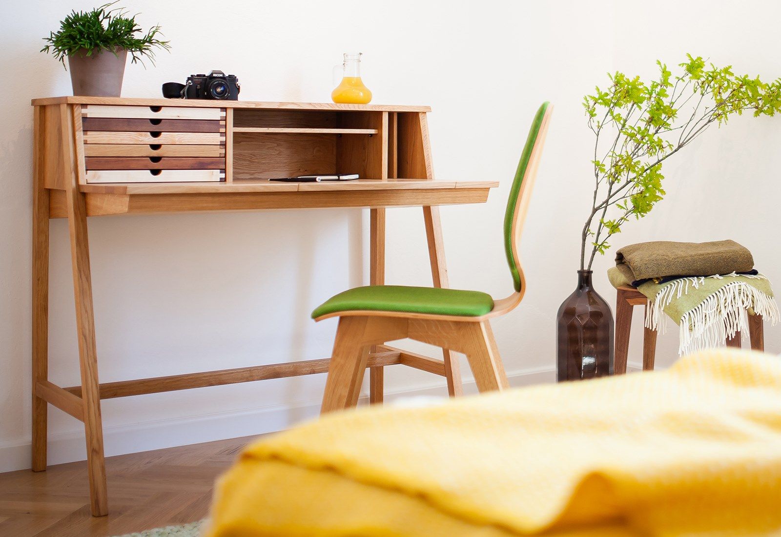 SIXtematic BELLE - 2:1 Secreter / Tocador de madera By Sixay furniture ...