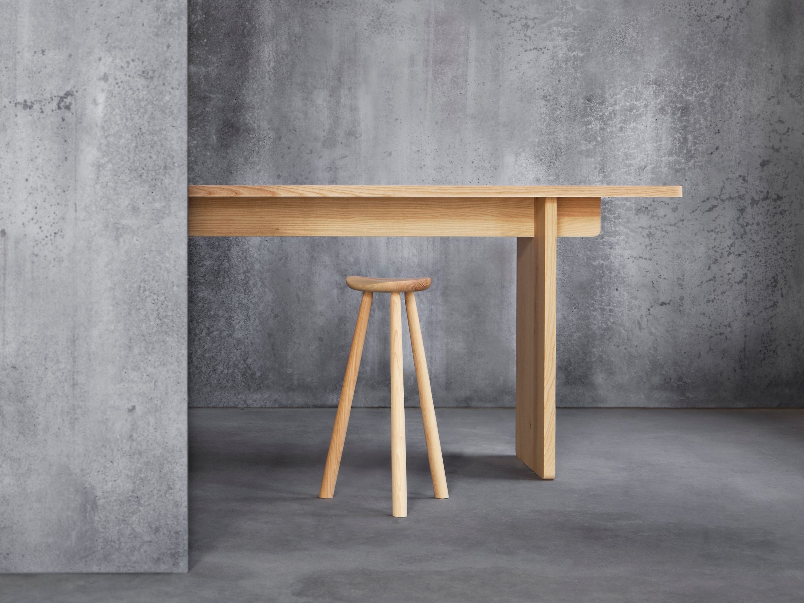 SKANDINAVIA EDI | High table By Nikari design Claesson Koivisto Rune