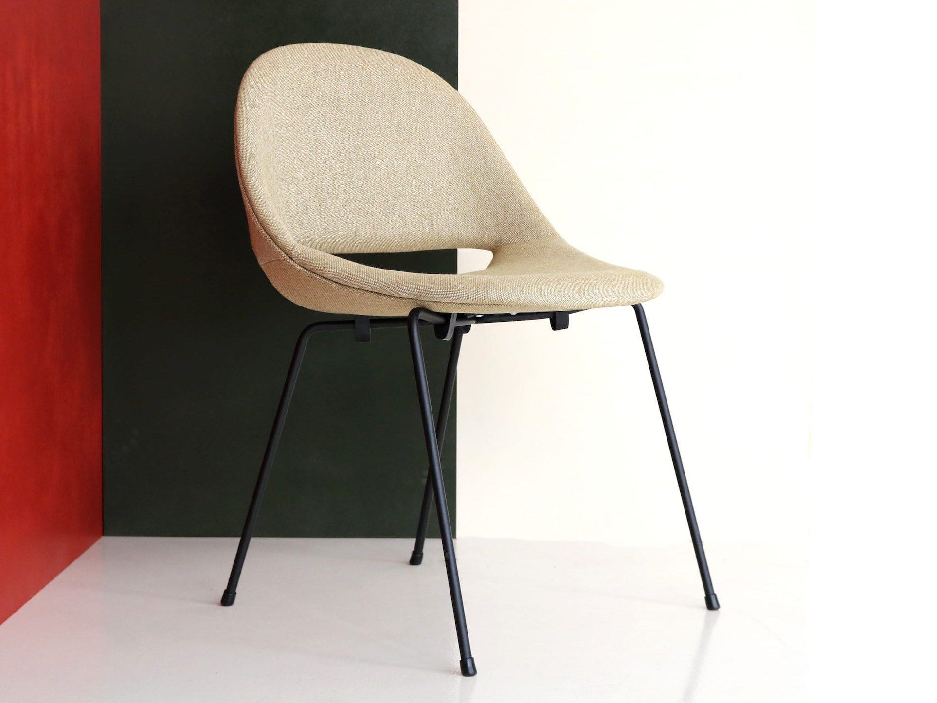 SL58 | Fabric chair By Bulo design Léon Stynen