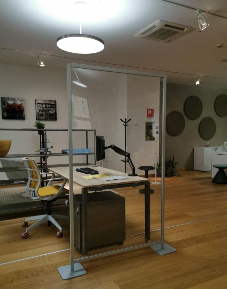 SLIM | Free standing protective barrier By STUDIO T