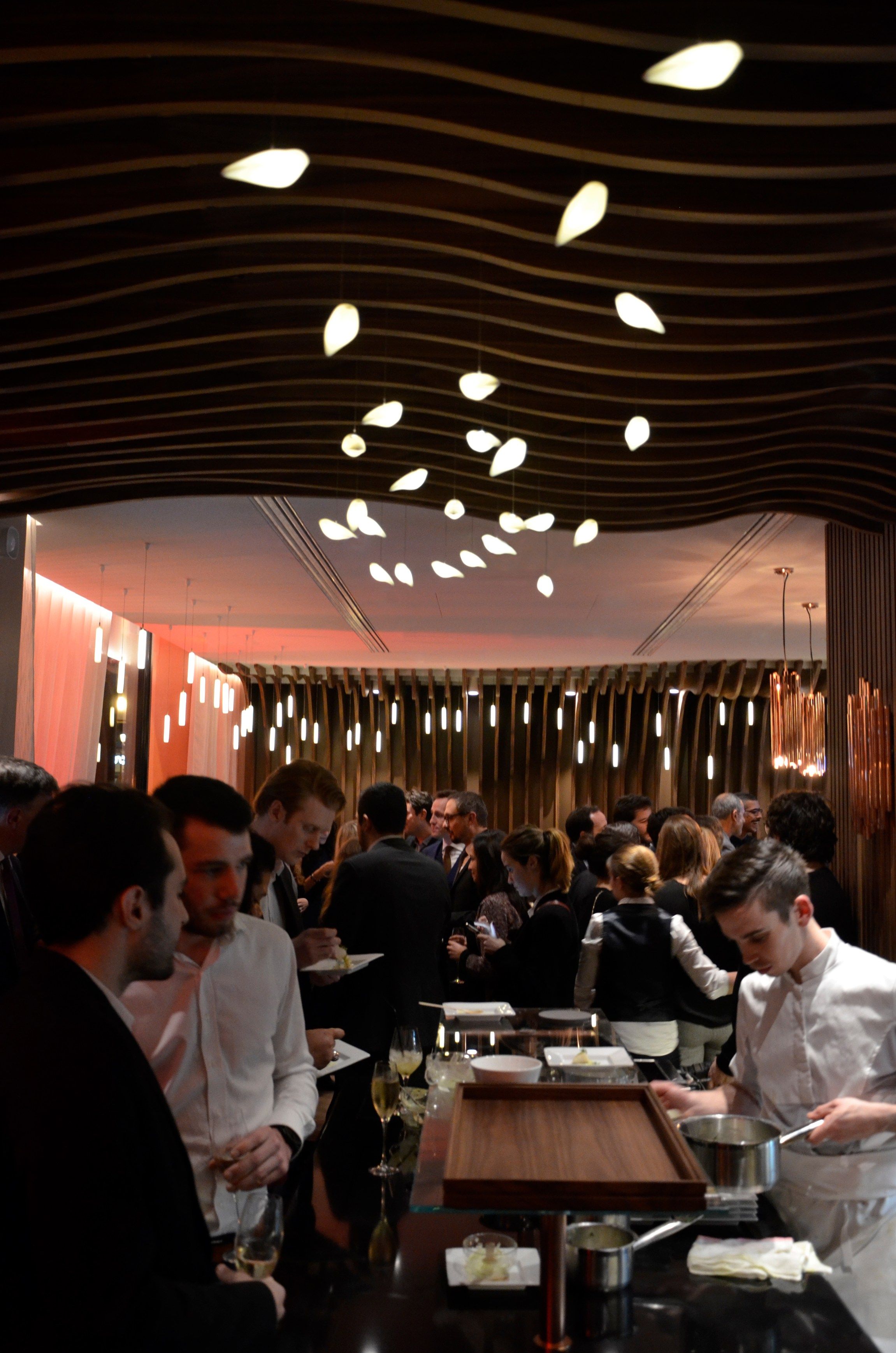 LED glass pendant lamp SMOON BIRDIE LIGHT By Beau & Bien design Sylvie ...