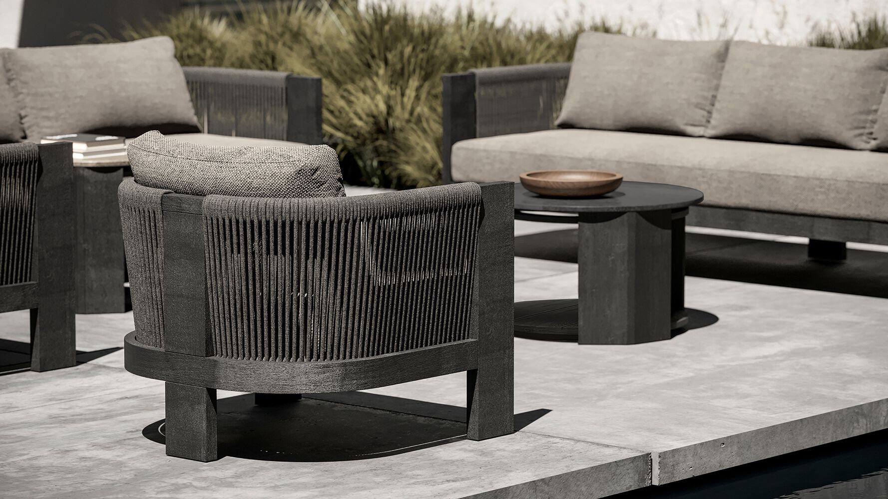 RALPH Garden armchair with armrests By SNOC