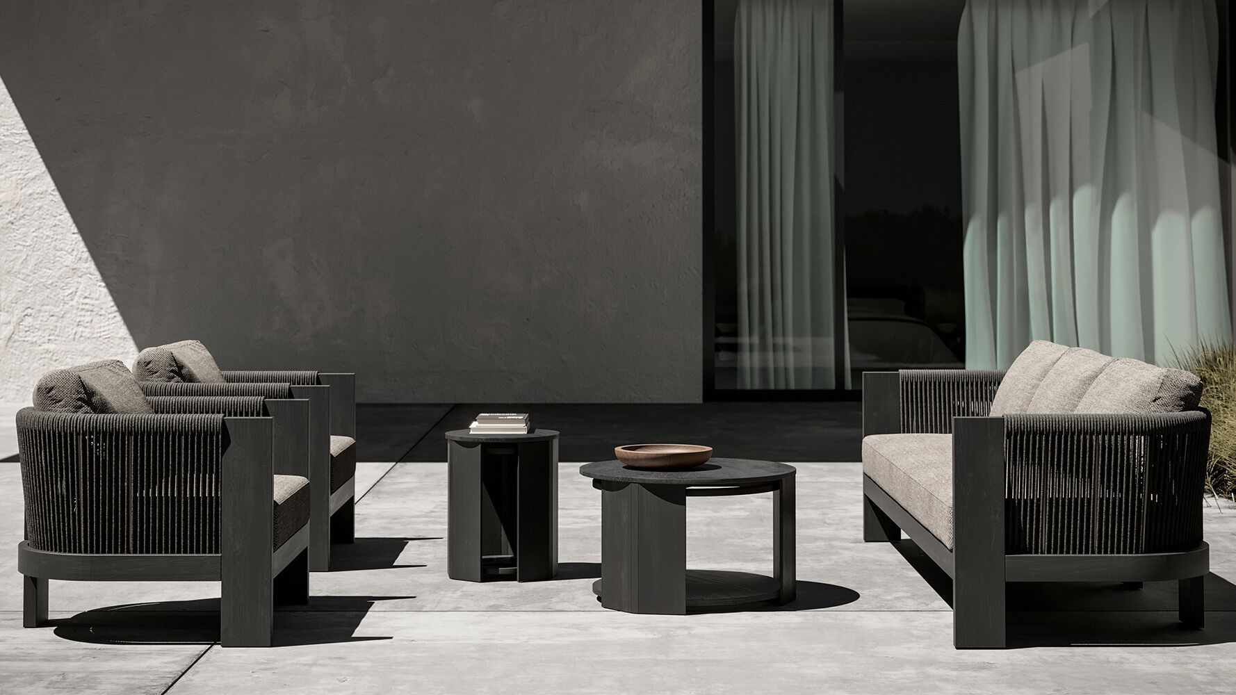 RALPH Garden armchair with armrests By SNOC