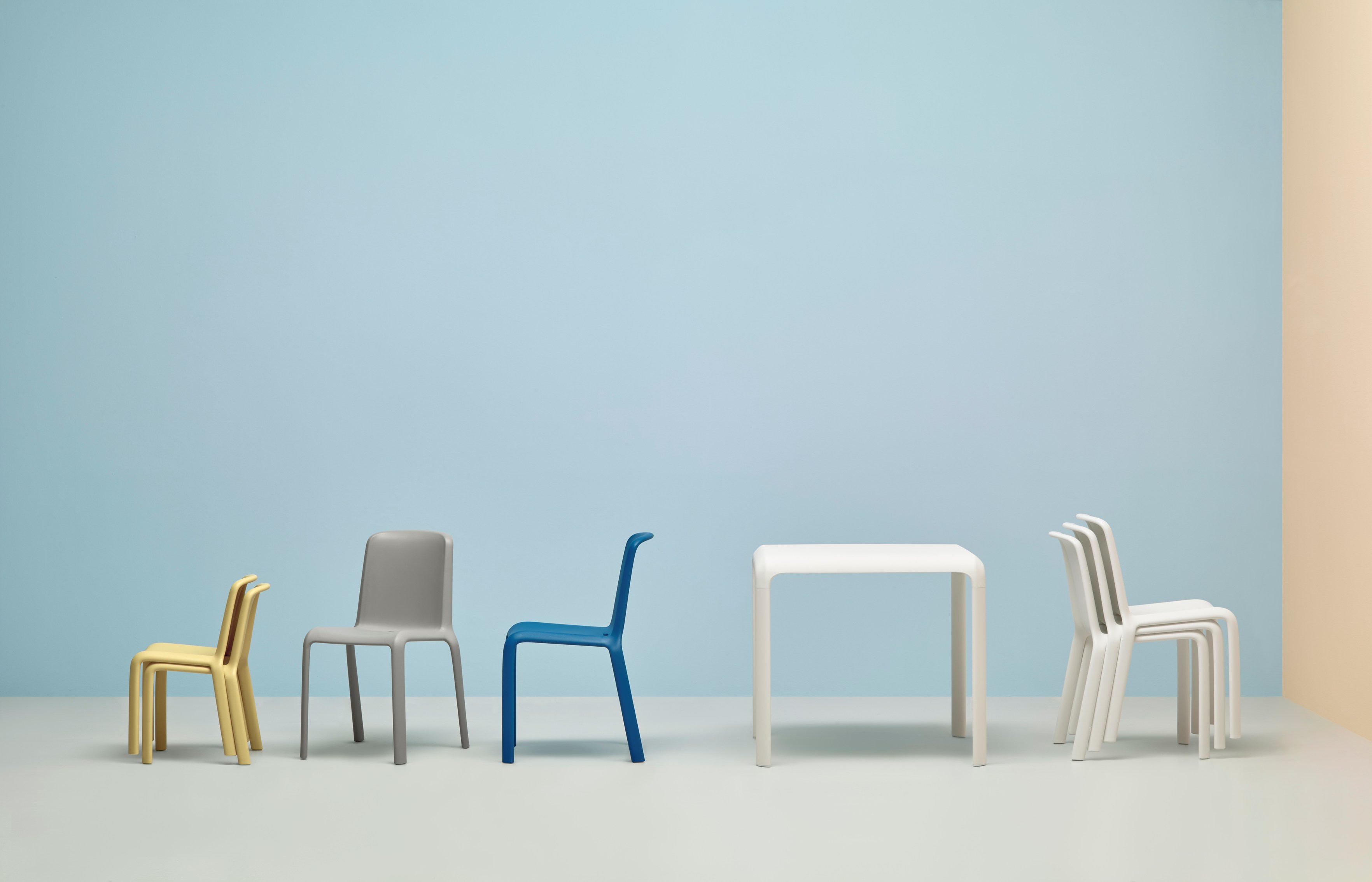 SNOW 301 Table By Pedrali | design Odo Fioravanti