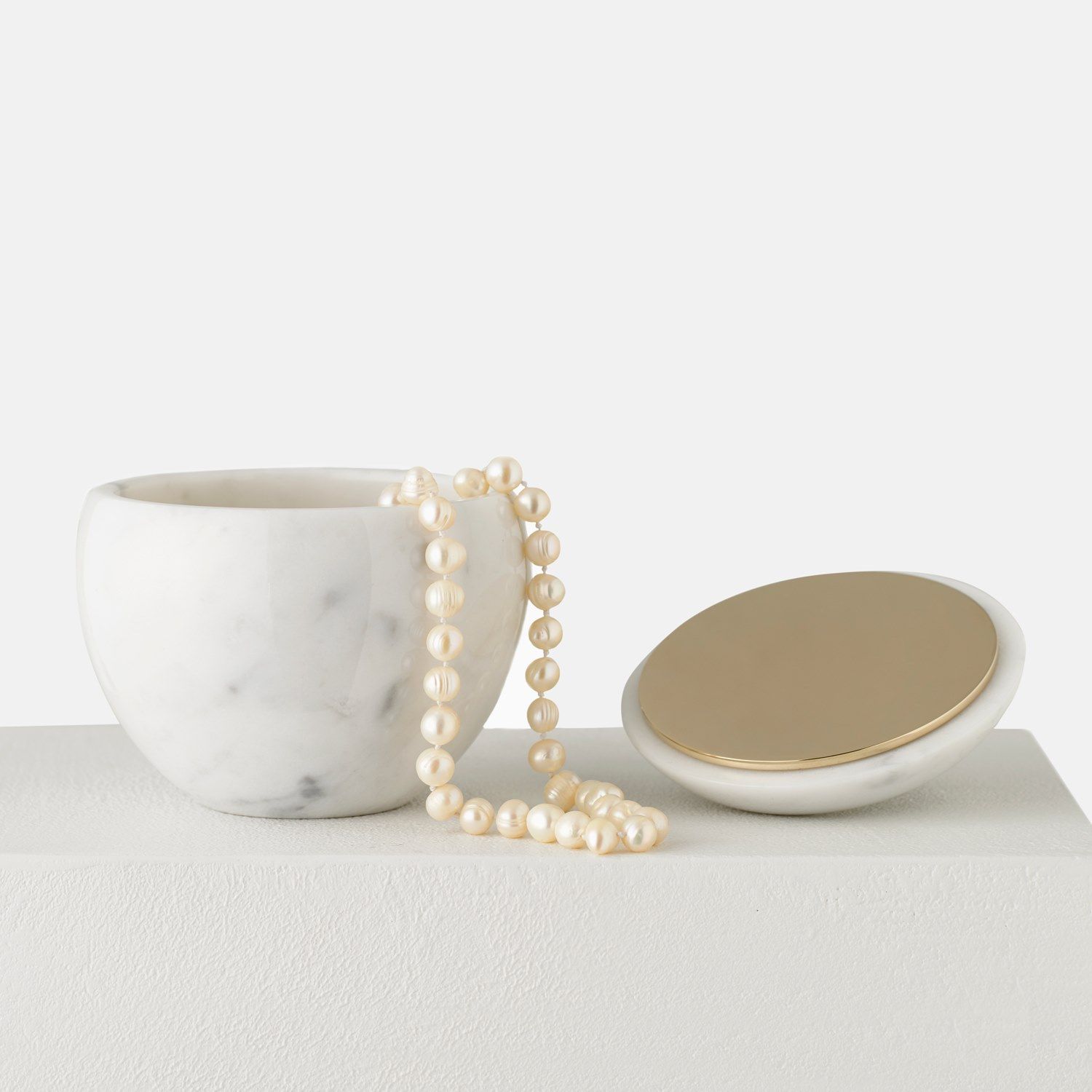 Marble storage box / jewel box SNOW.WHITE By Opinion Ciatti design ...