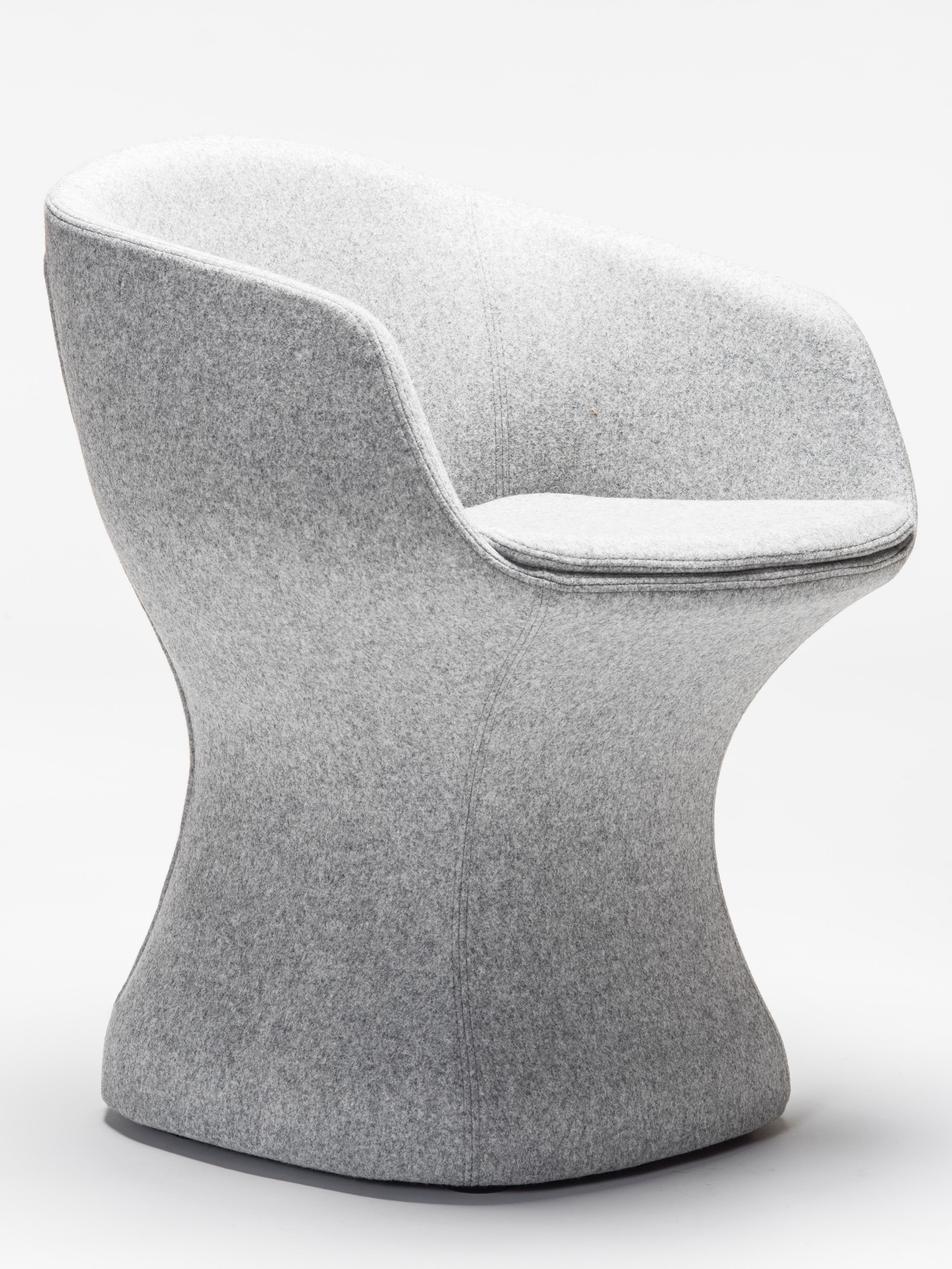 SO PRETTY Easy chair By CHAIRS & MORE