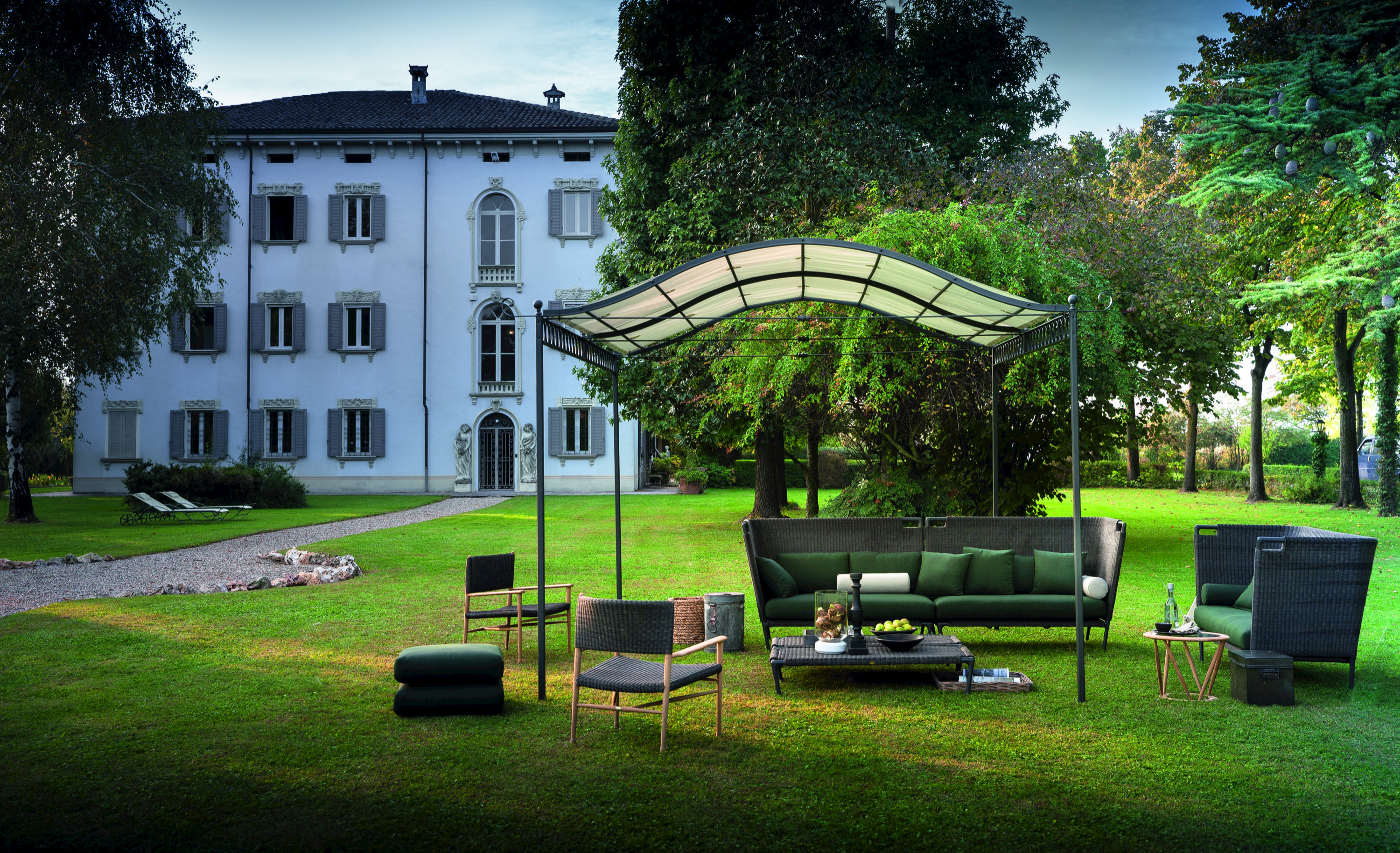 SOLAIRE | Freestanding pergola By Unopiù