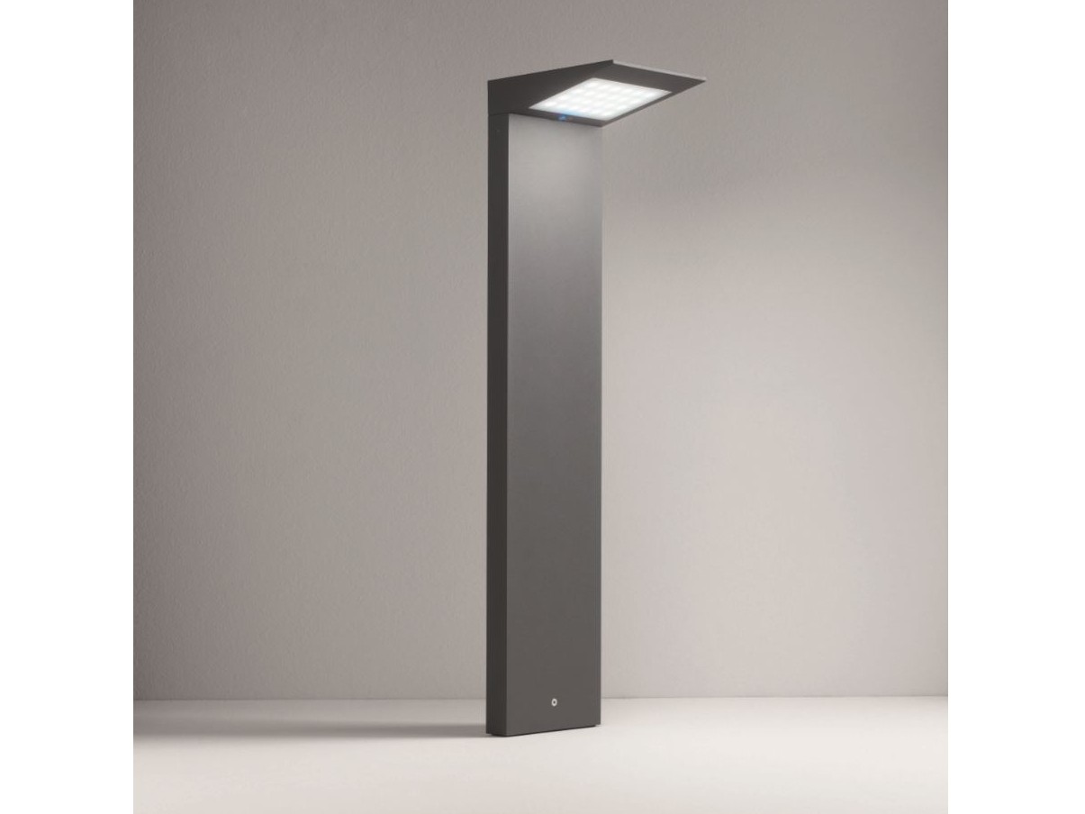 SOLAR LED die cast aluminium bollard light By Zafferano Ailati Lights