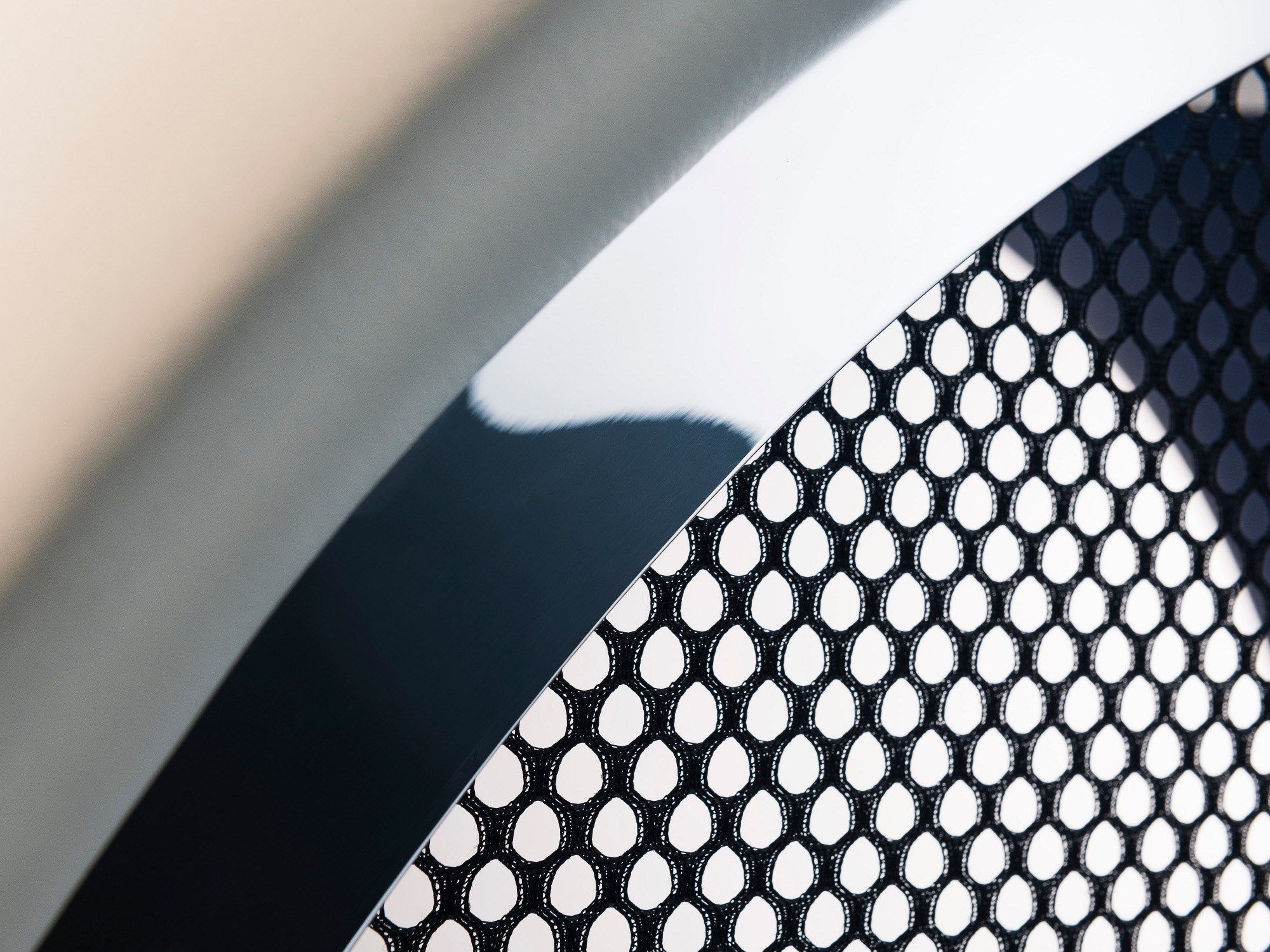 SONIC CHAIR - FIRST CLASS Acoustic armchair with iPad By Sonic chair ...