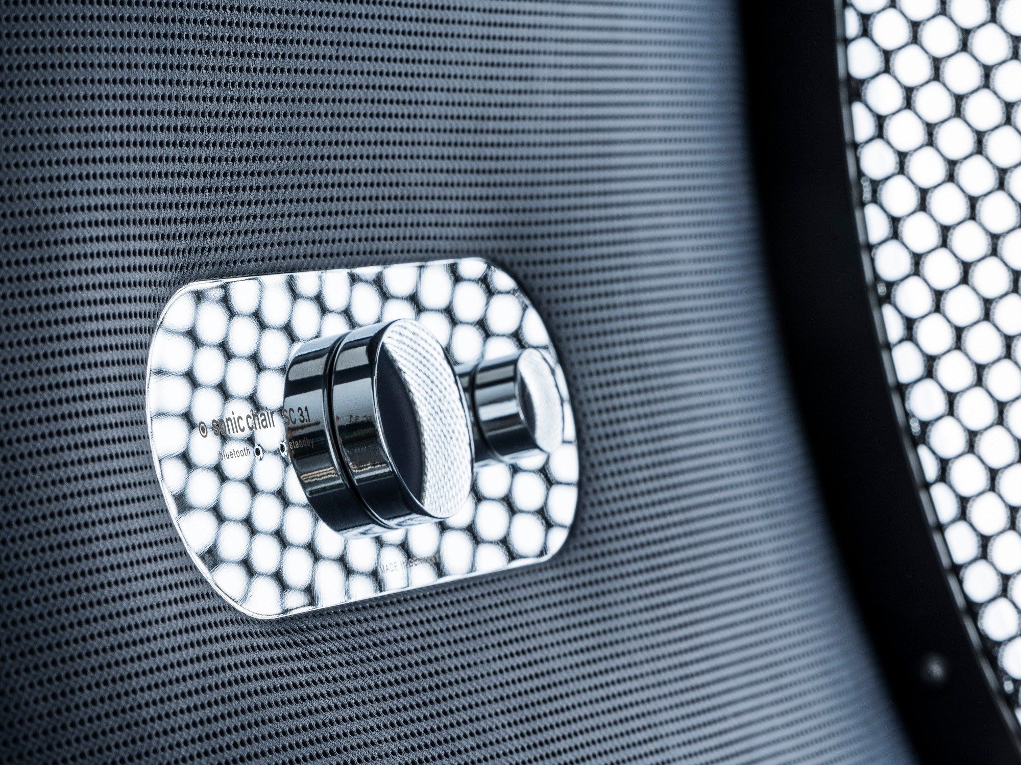 SONIC CHAIR - FIRST CLASS Acoustic armchair with iPad By Sonic chair ...