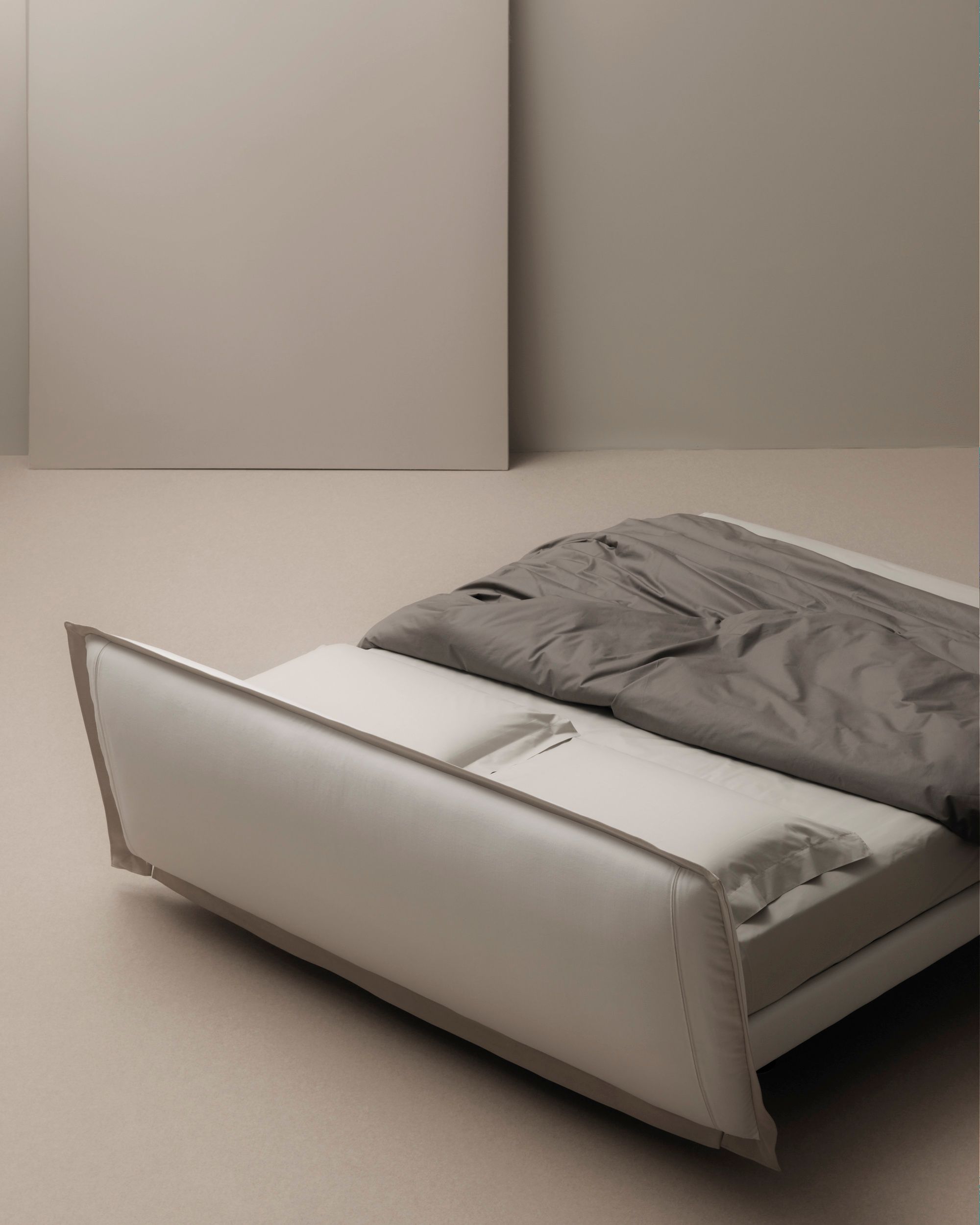 SOPHIE Bed By Frauflex