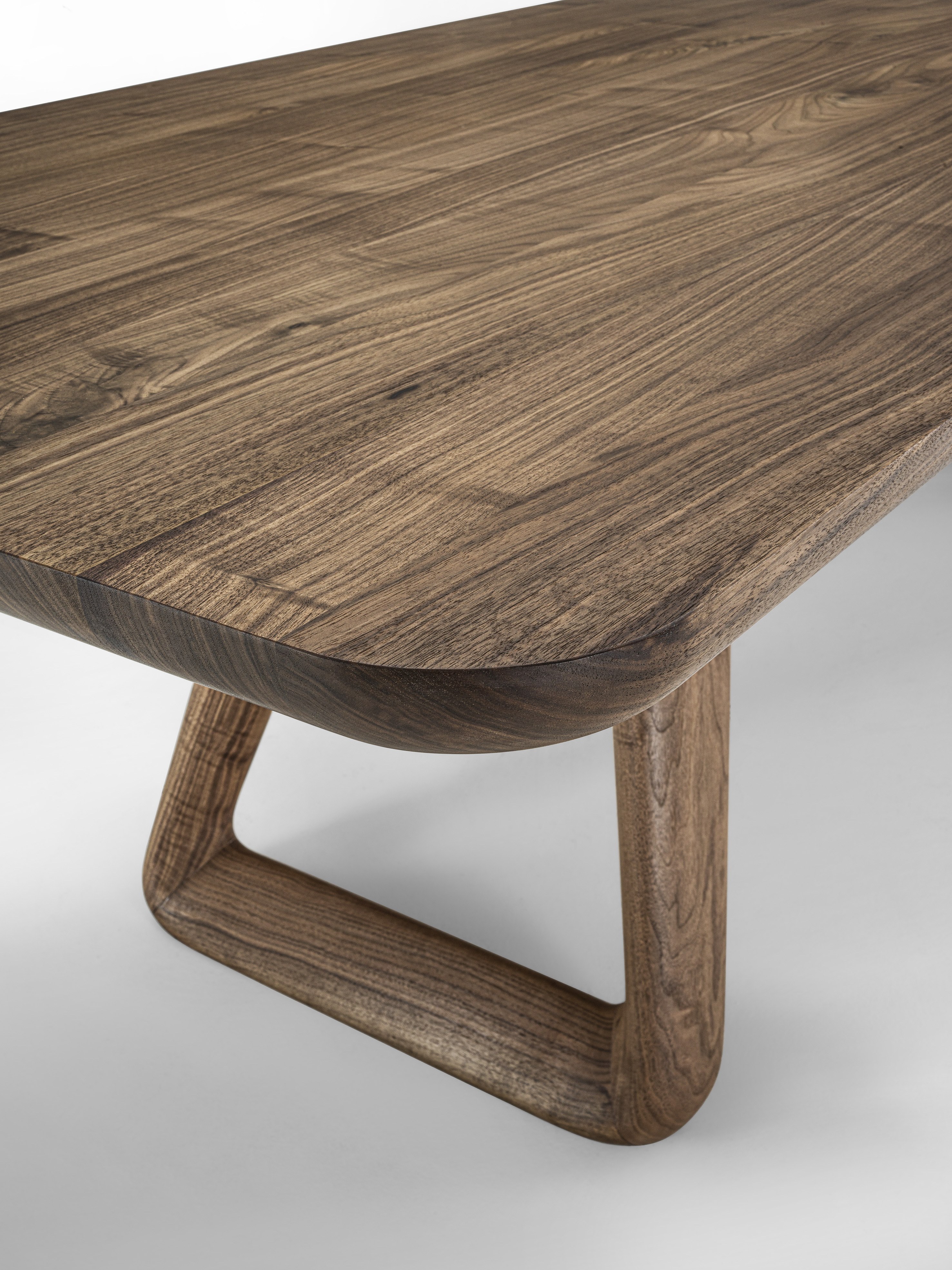 SOSPIRO Wooden dining table By Riva 1920
