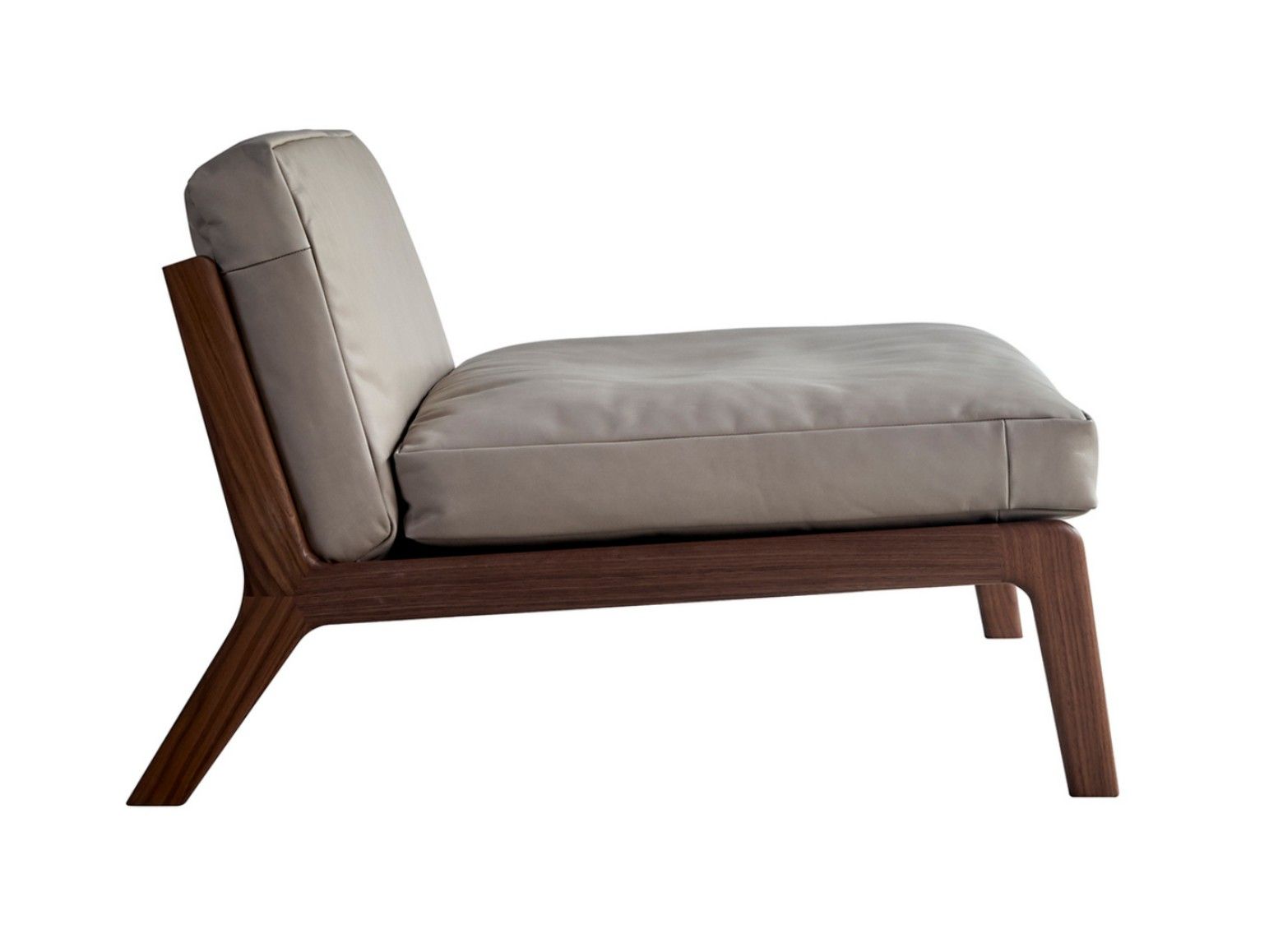 SOVA Leather armchair with removable cover By MORE | design Bernhard Müller