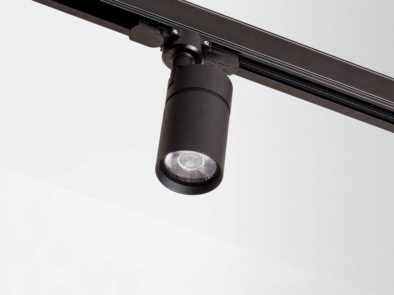 SPOT TORCH TRACK Luminária en carril By HER