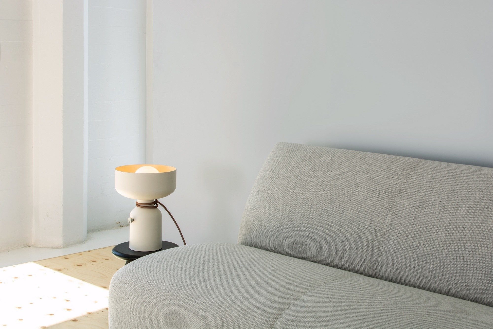 SPOTLIGHT VOLUMES | Lampe de table Collection Spotlight Volumes By ...