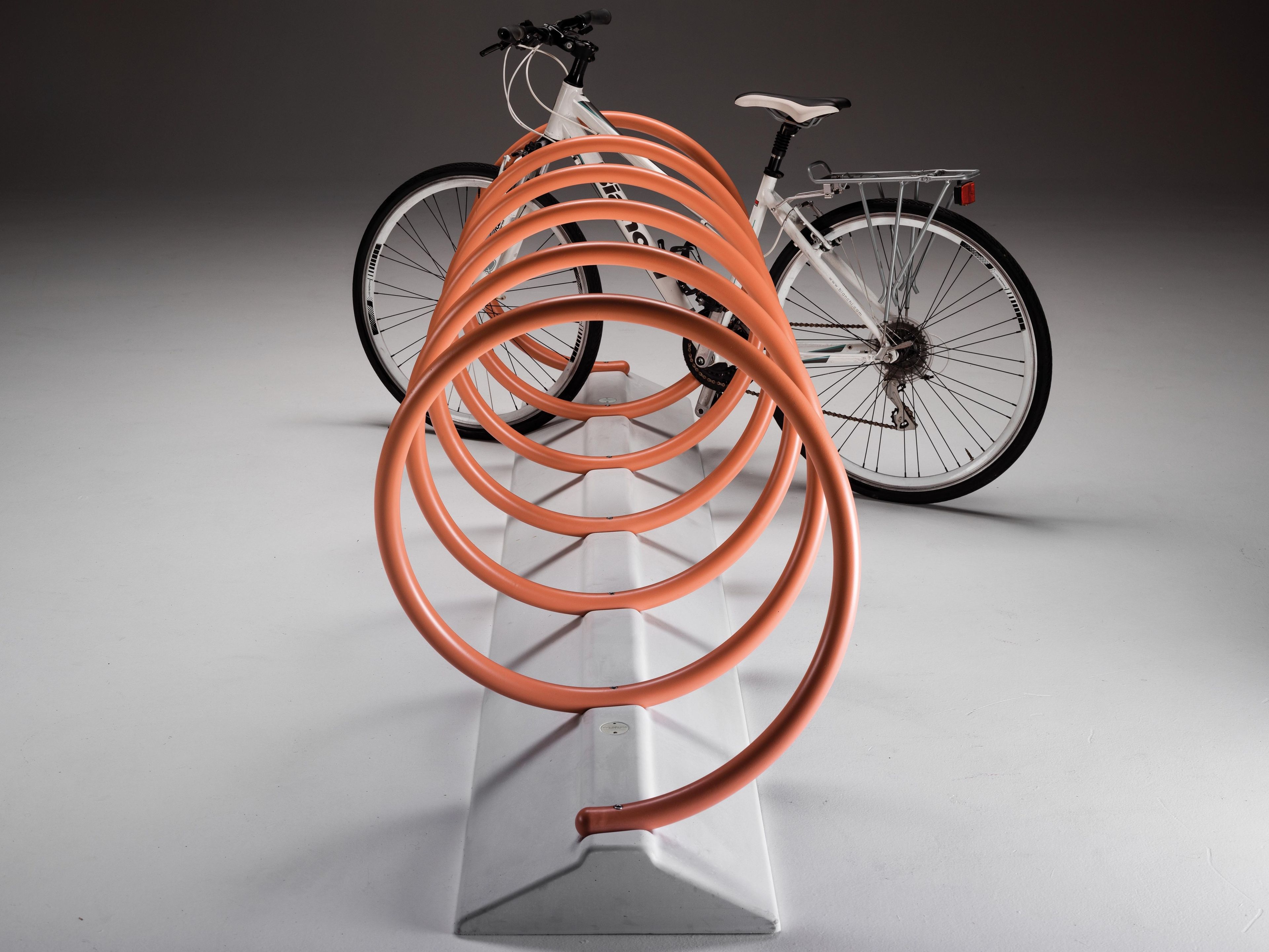 SPYRA CL Metal bicycle rack By Metalco | design Alfredo Tasca