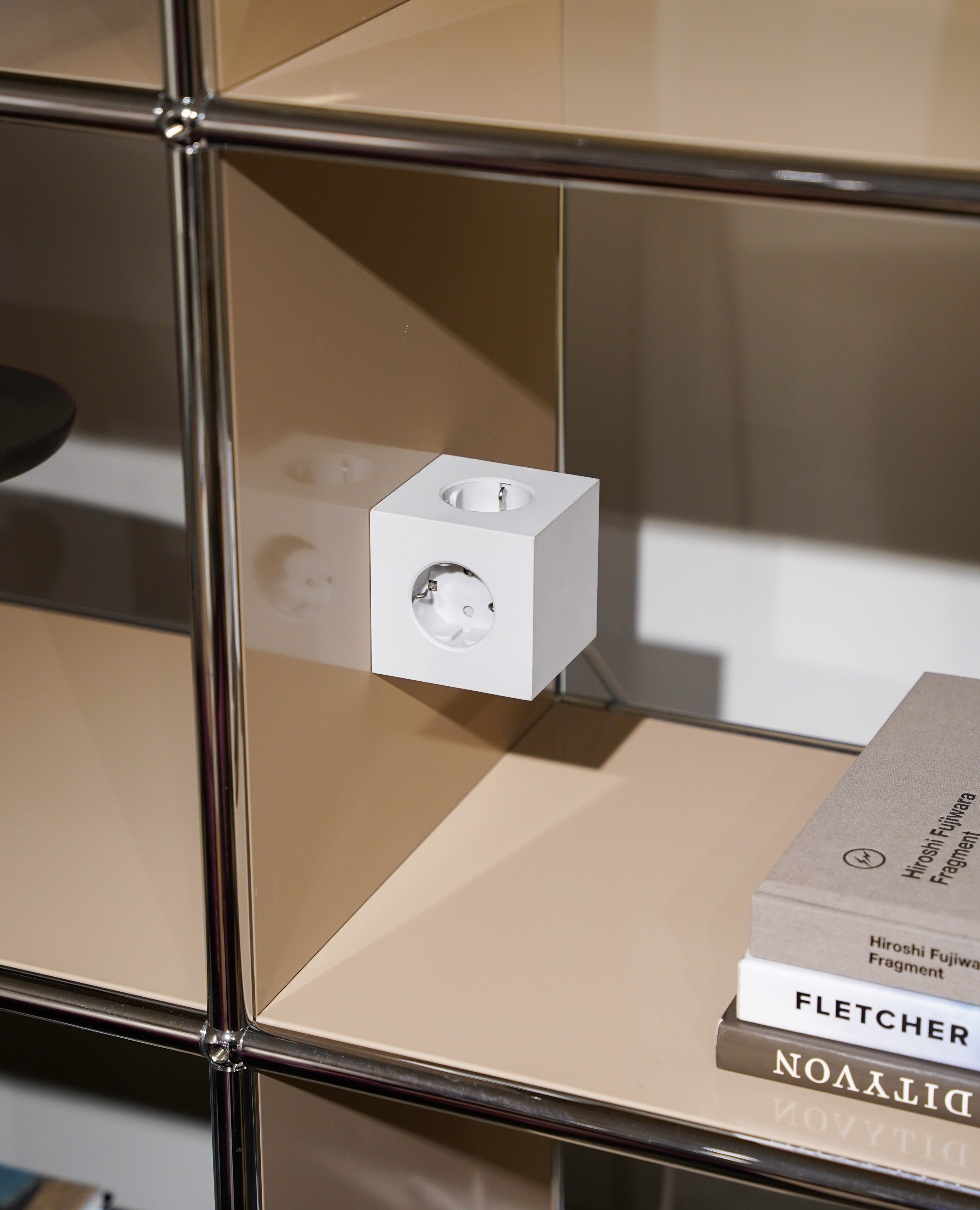 SQUARE 1 | Plastic electrical socket By Avolt design Avolt design studio