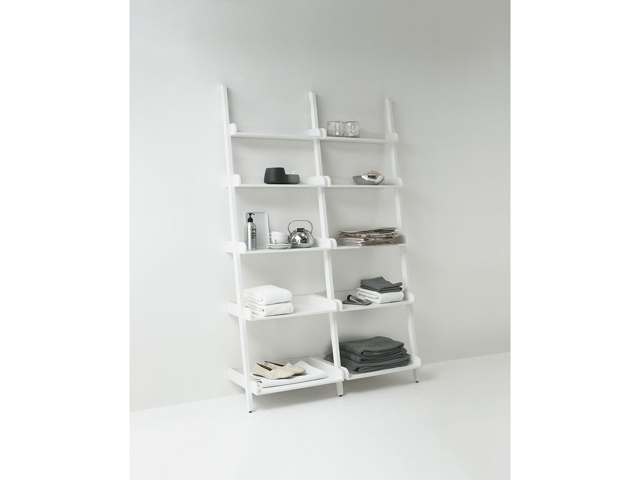 STAIRS Wooden towel rack / bathroom wall shelf By Agape