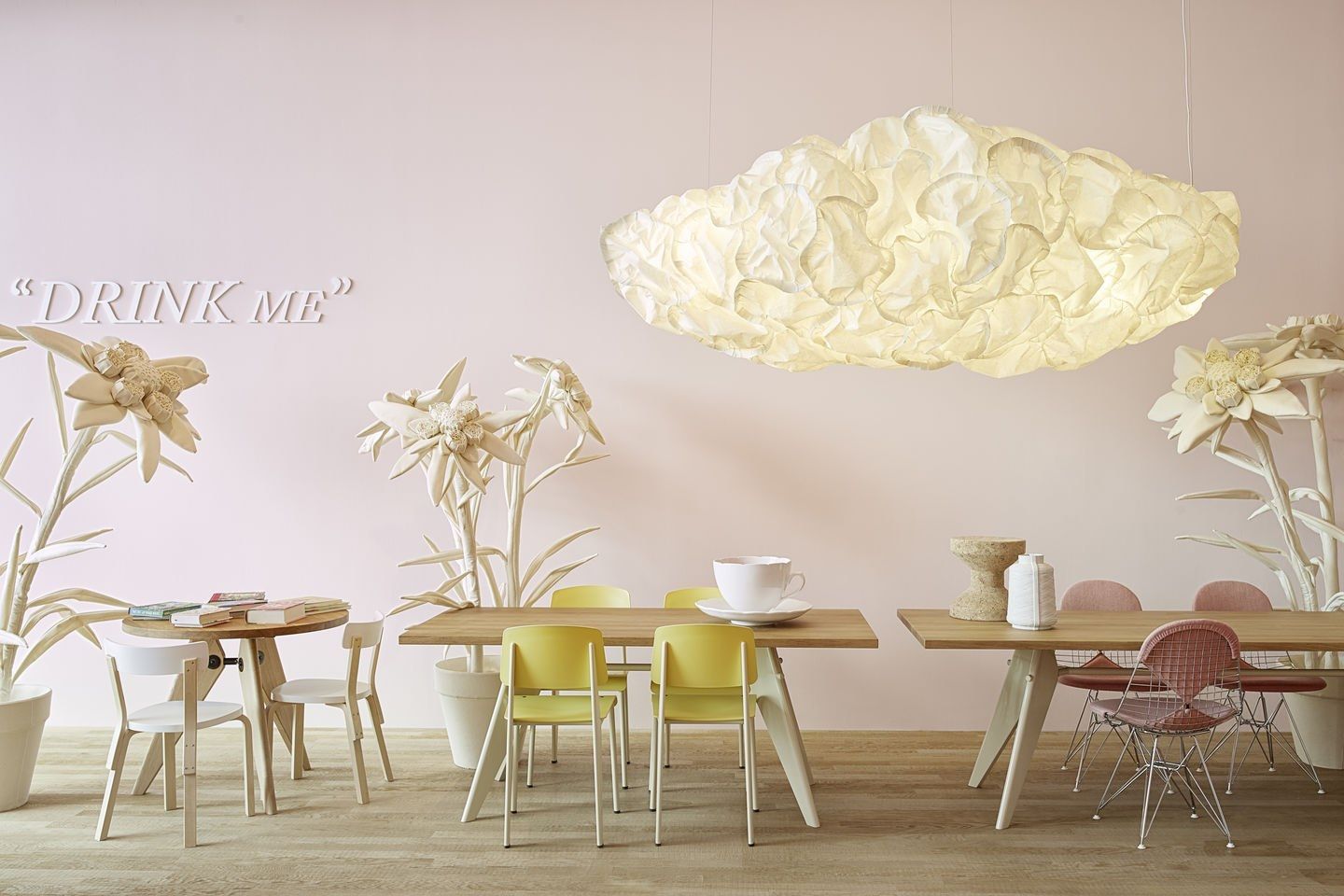 STANDARD SP Steel and plastic chair By Vitra | design Jean Prouvé