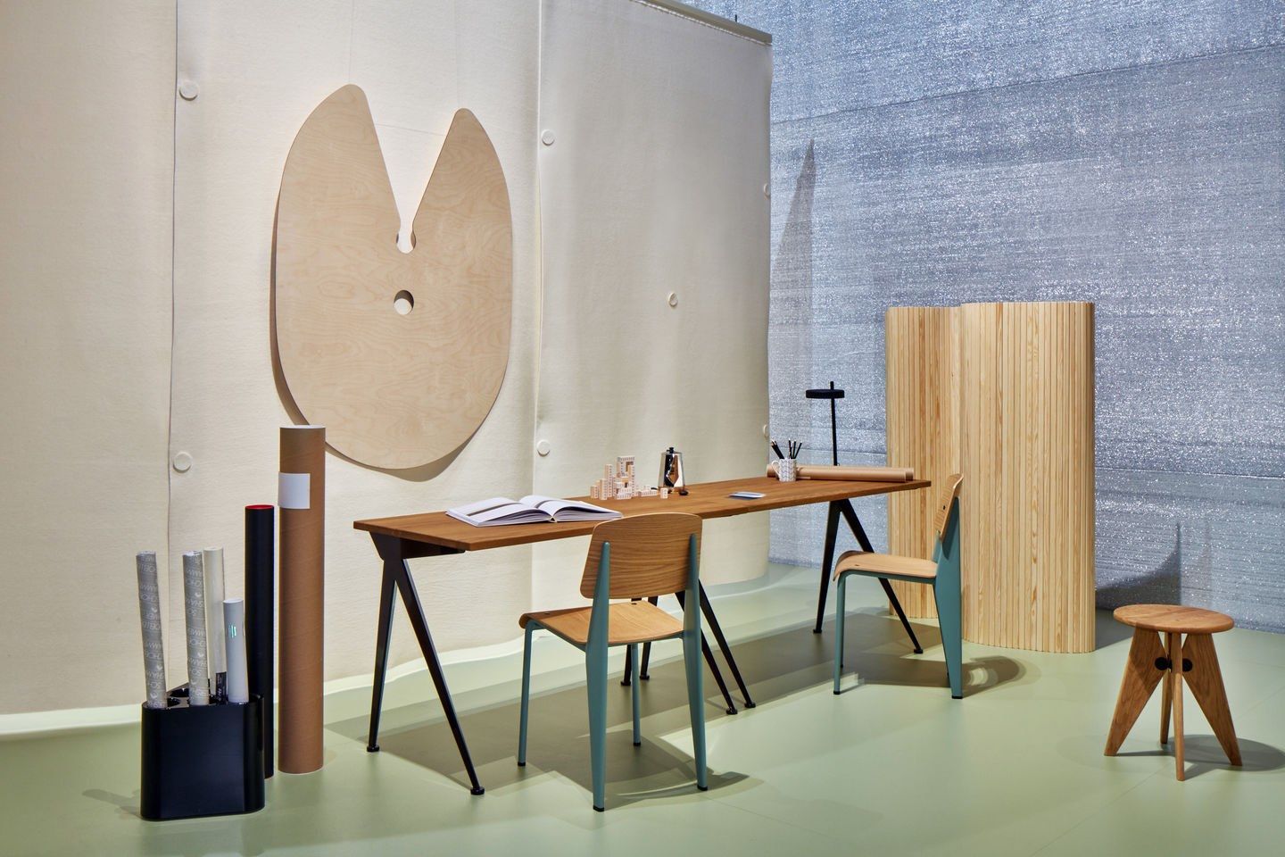 STANDARD SP Steel and plastic chair By Vitra | design Jean Prouvé