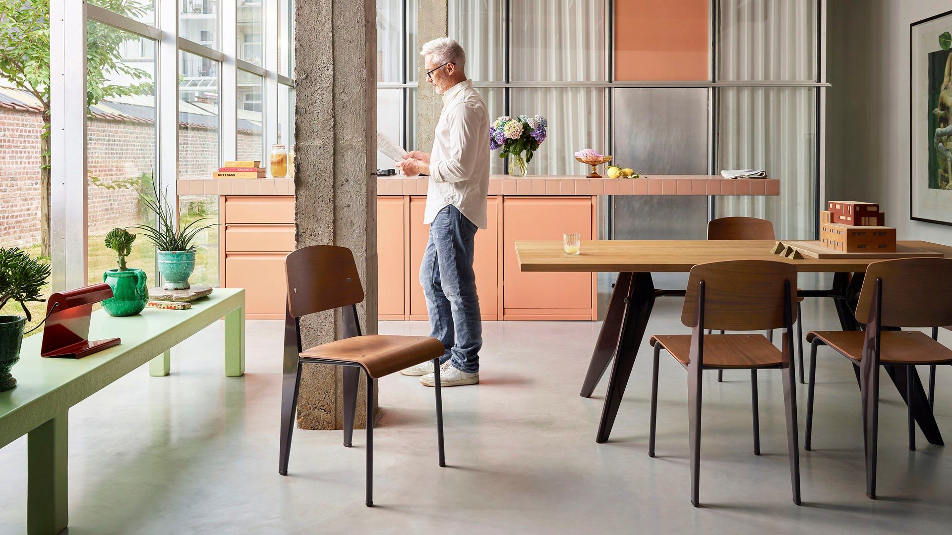 Sedia in acciaio e legno STANDARD - Vitra - Edilportale