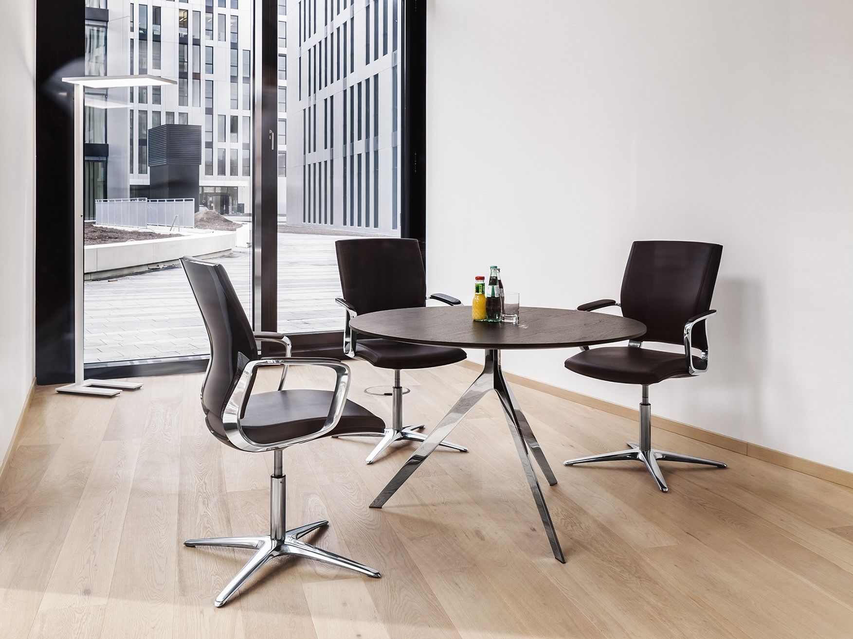 STAR Wooden meeting table By RENZ | design Jehs+Laub