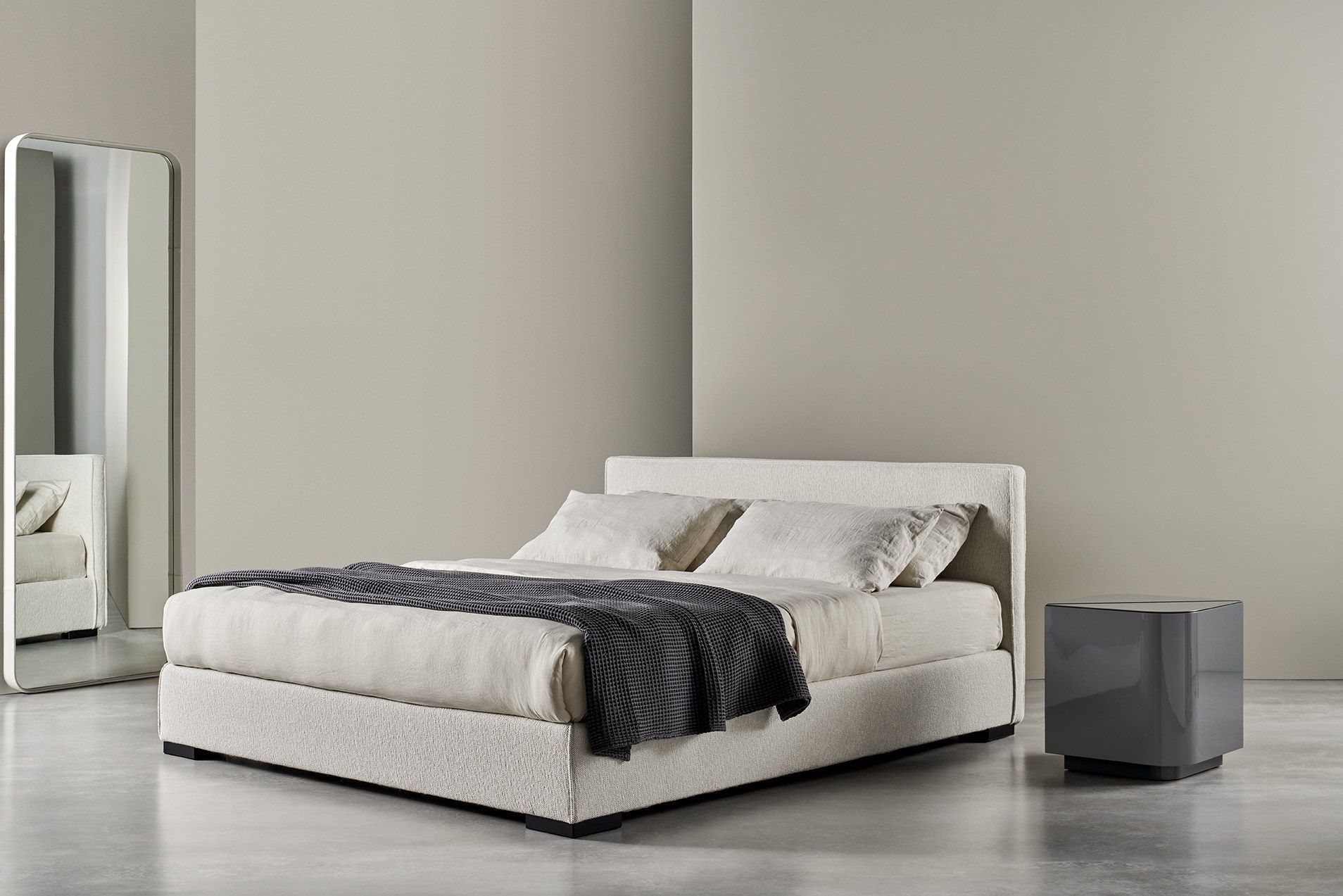 STONE | Bed By Meridiani