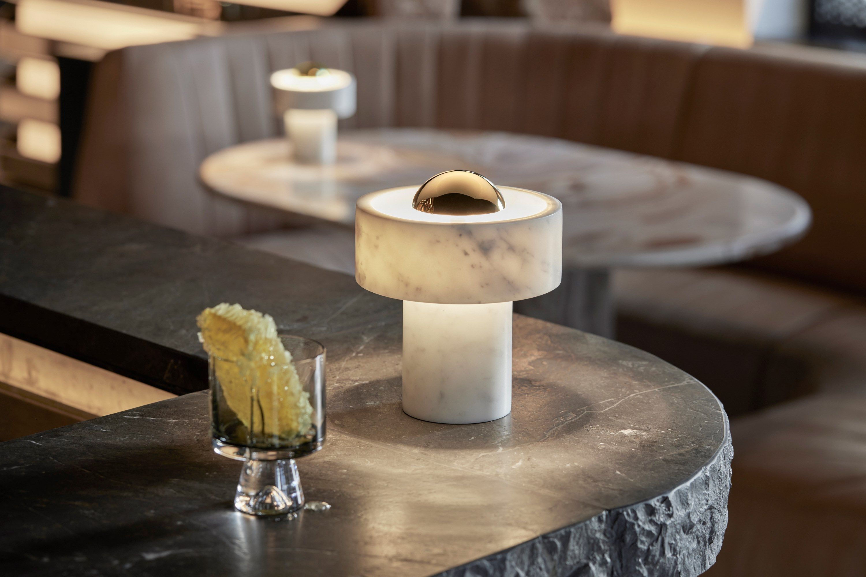 STONE | Cordless table lamp By Tom Dixon design Tom Dixon