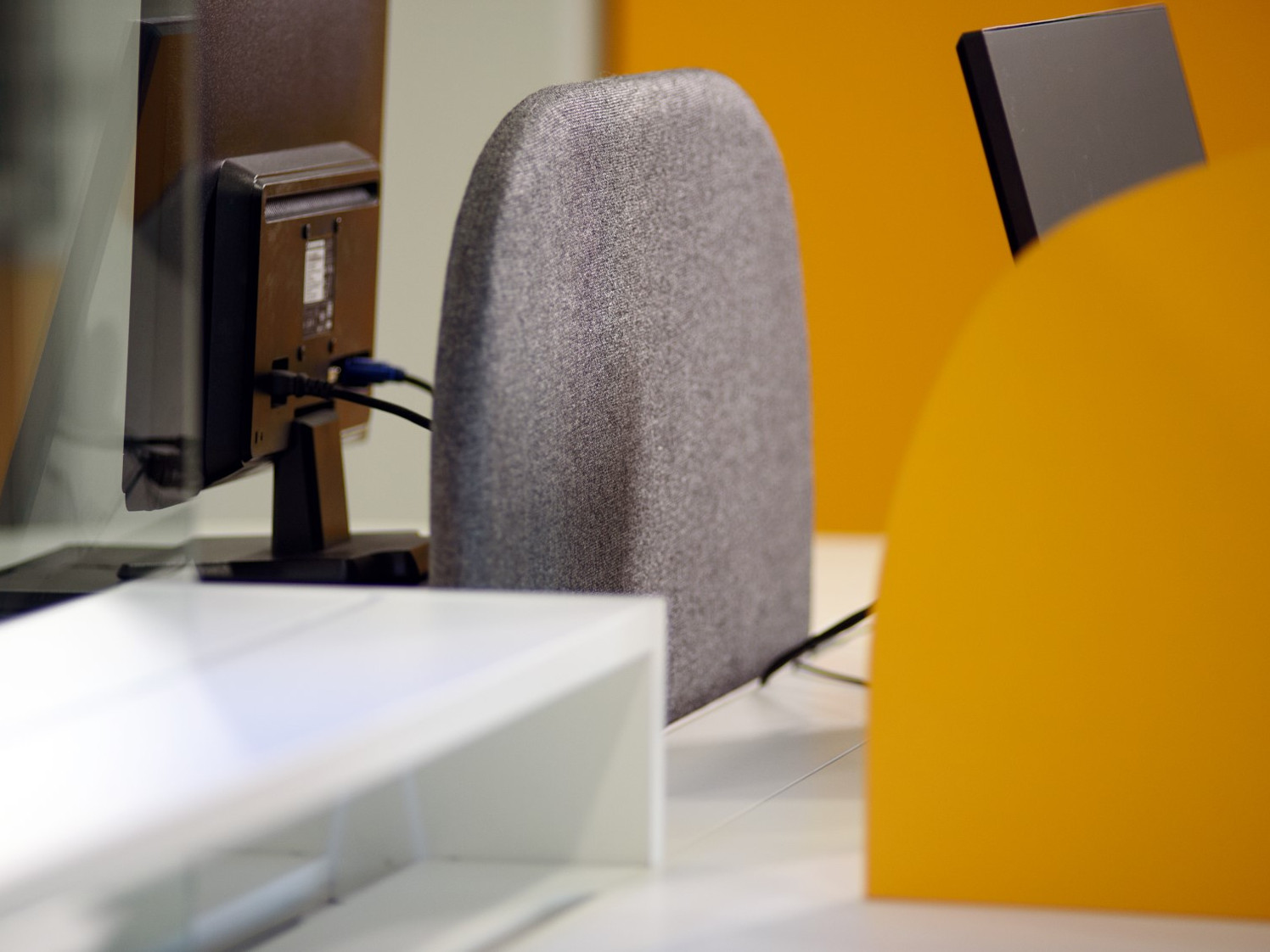 STONE OPEN SPACE | Multiple office desk By FERCIA
