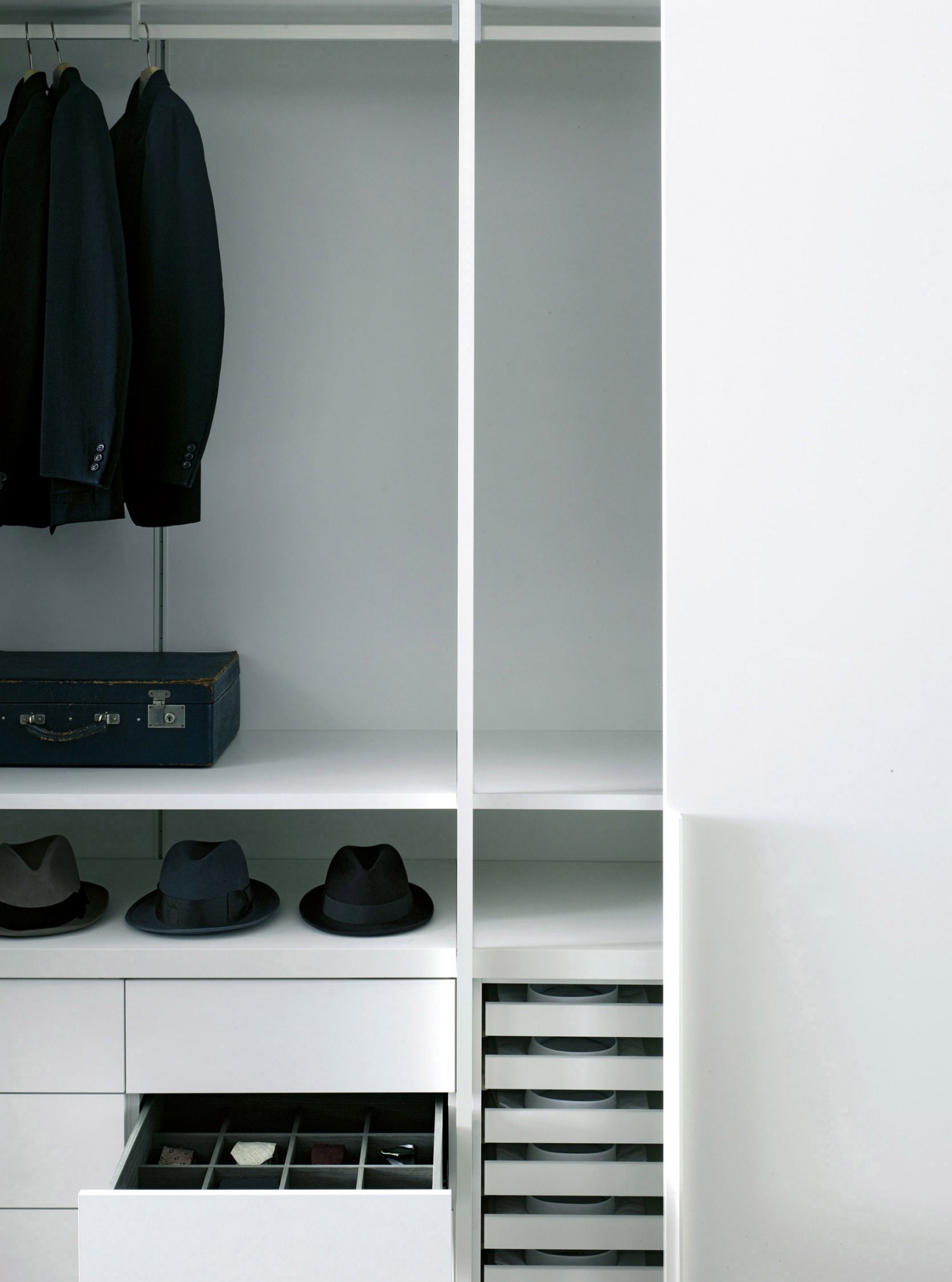 STORAGE SLIDING By Porro design Piero Lissoni