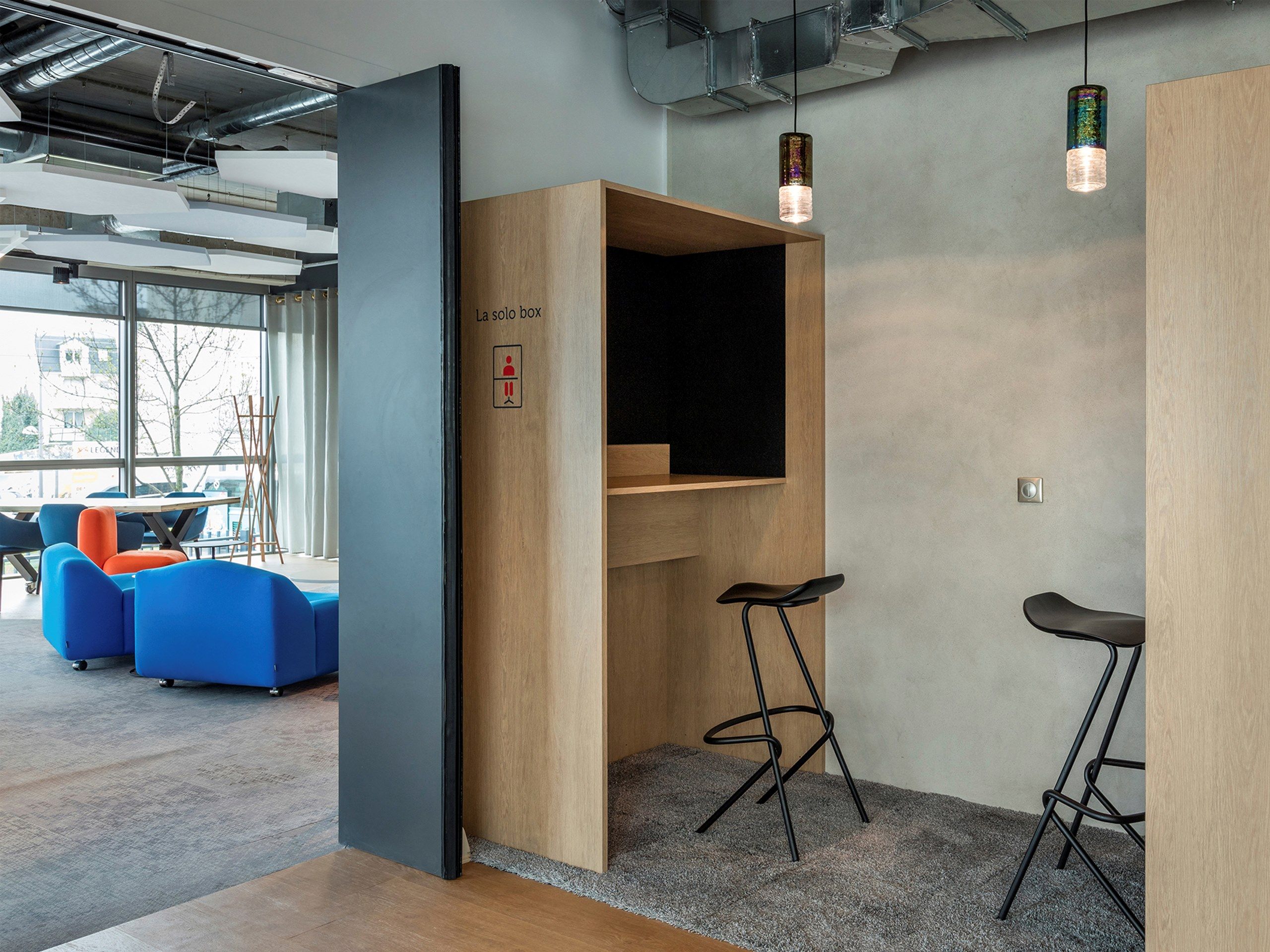 STRAIN | High stool Strain Collection By prostoria design Simon Morasi ...