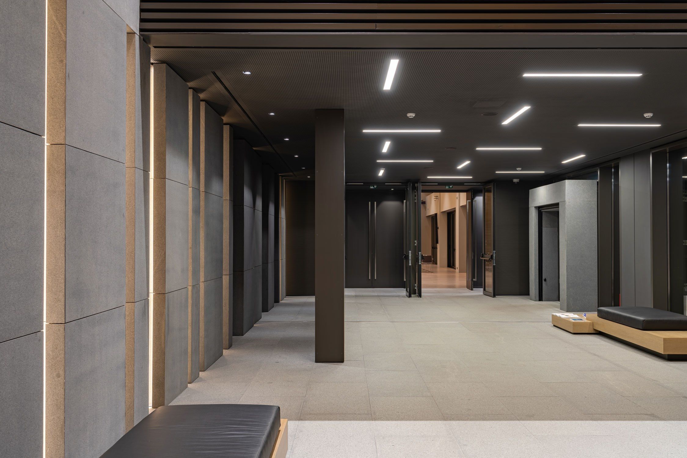 STREAMLINER TRIMLESS linear lighting profile By Delta Light