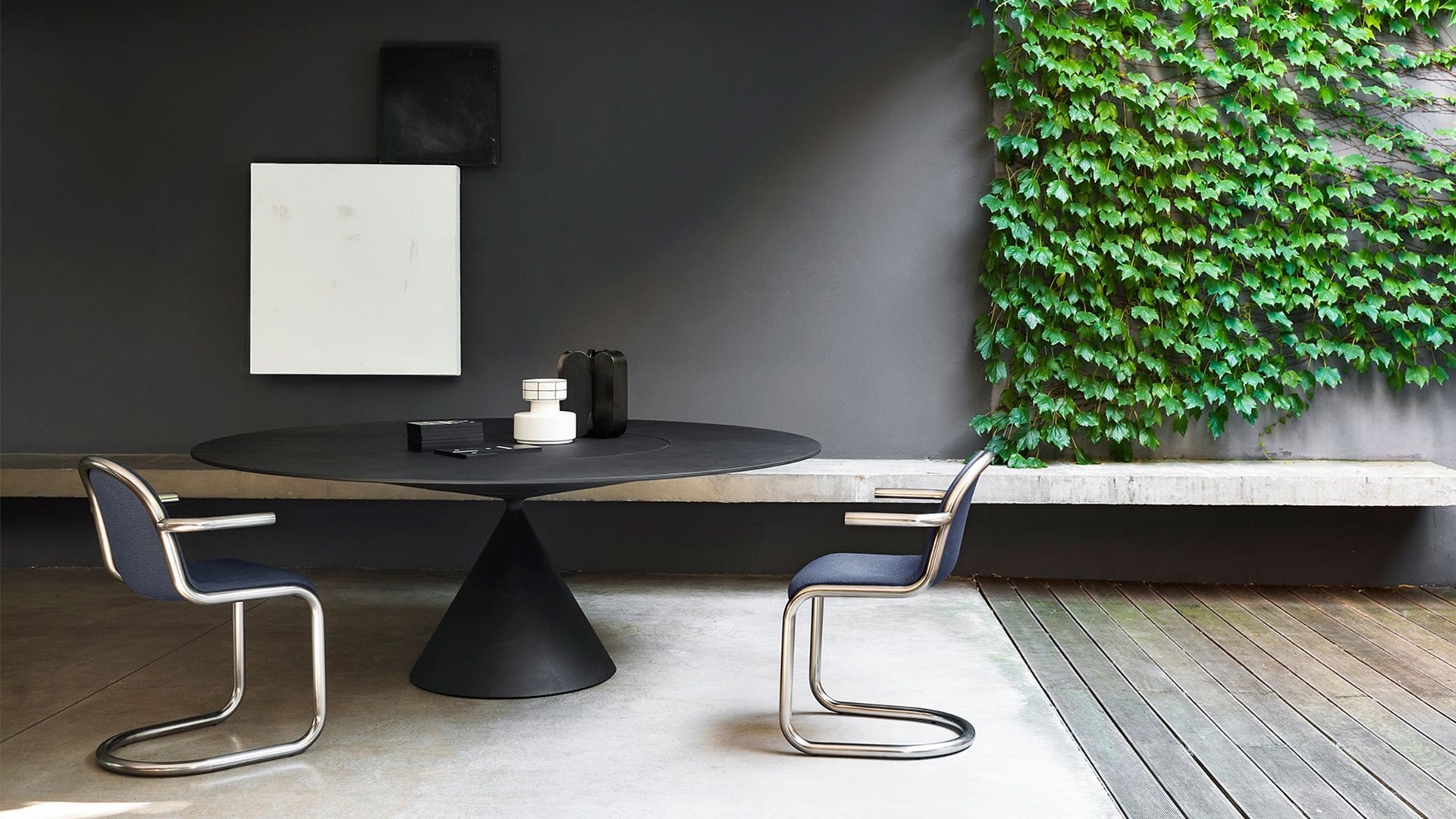 STRONG Sled base steel chair with integrated cushion By Desalto ...