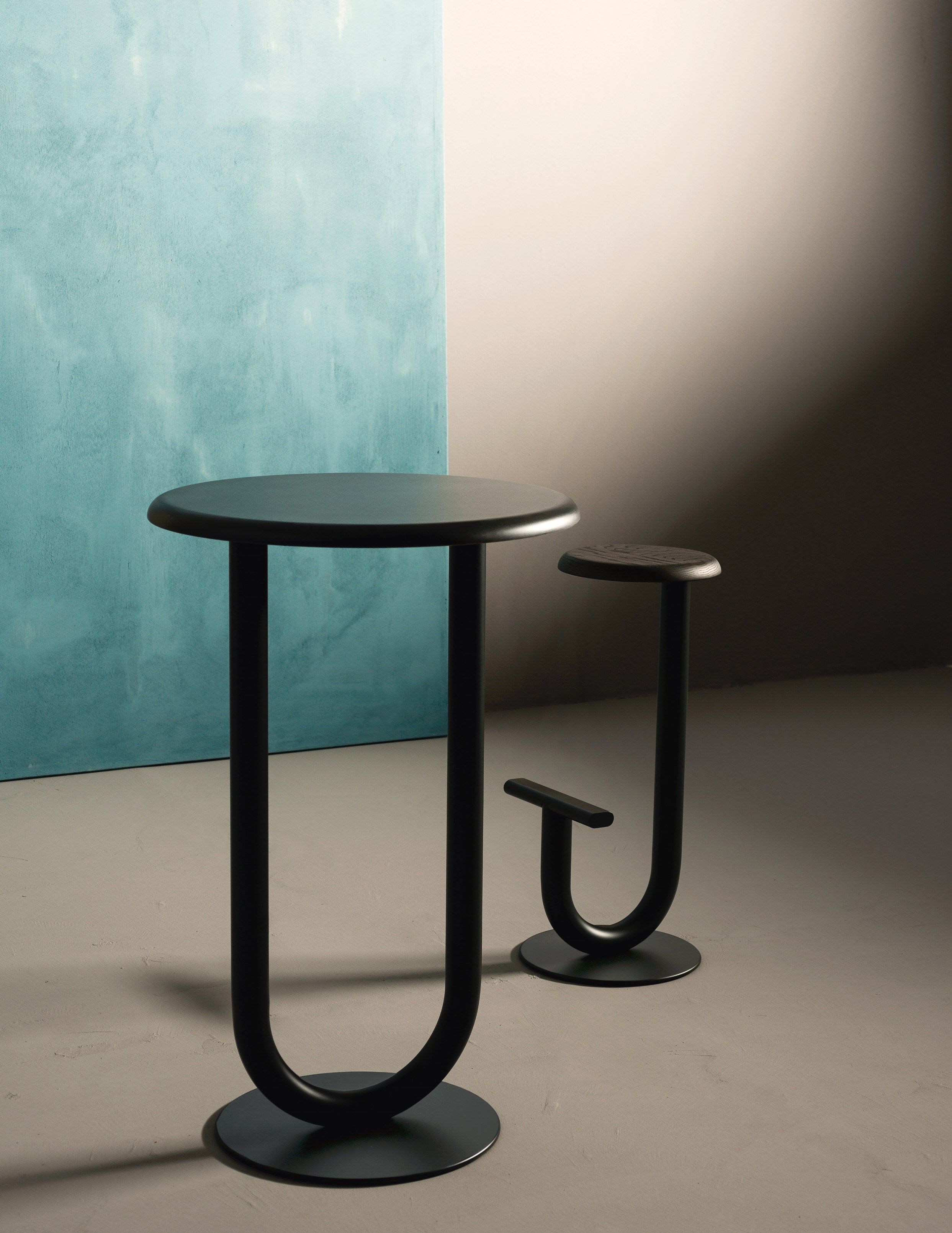 STRONG | High stool Strong Collection By Desalto design Eugeni Quitllet