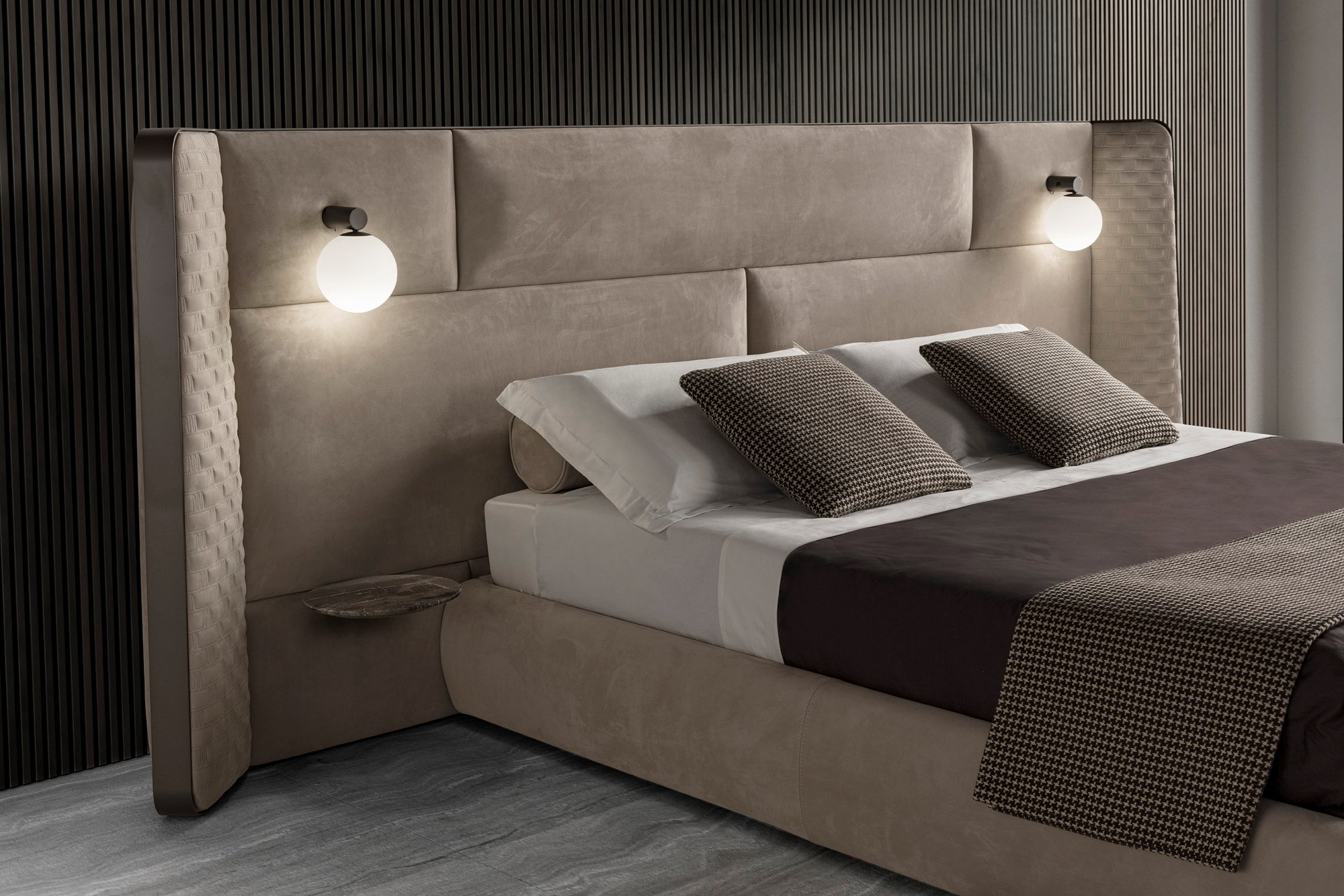 SUITE Bed By Conte - Italian Bed Design | design Giovanni Pesce