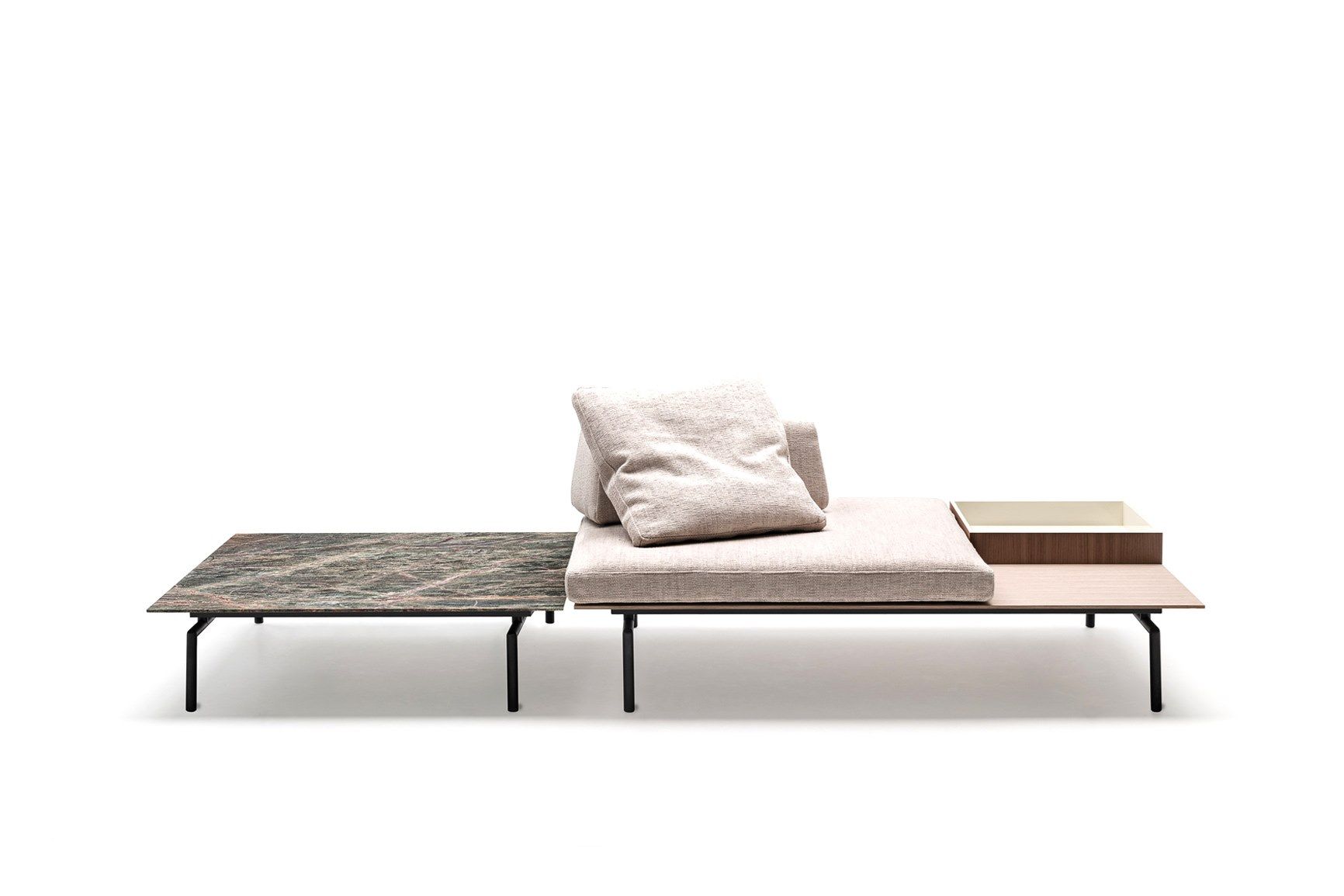 SUMO | 室内長椅 By Living Divani 设计师Piero Lissoni