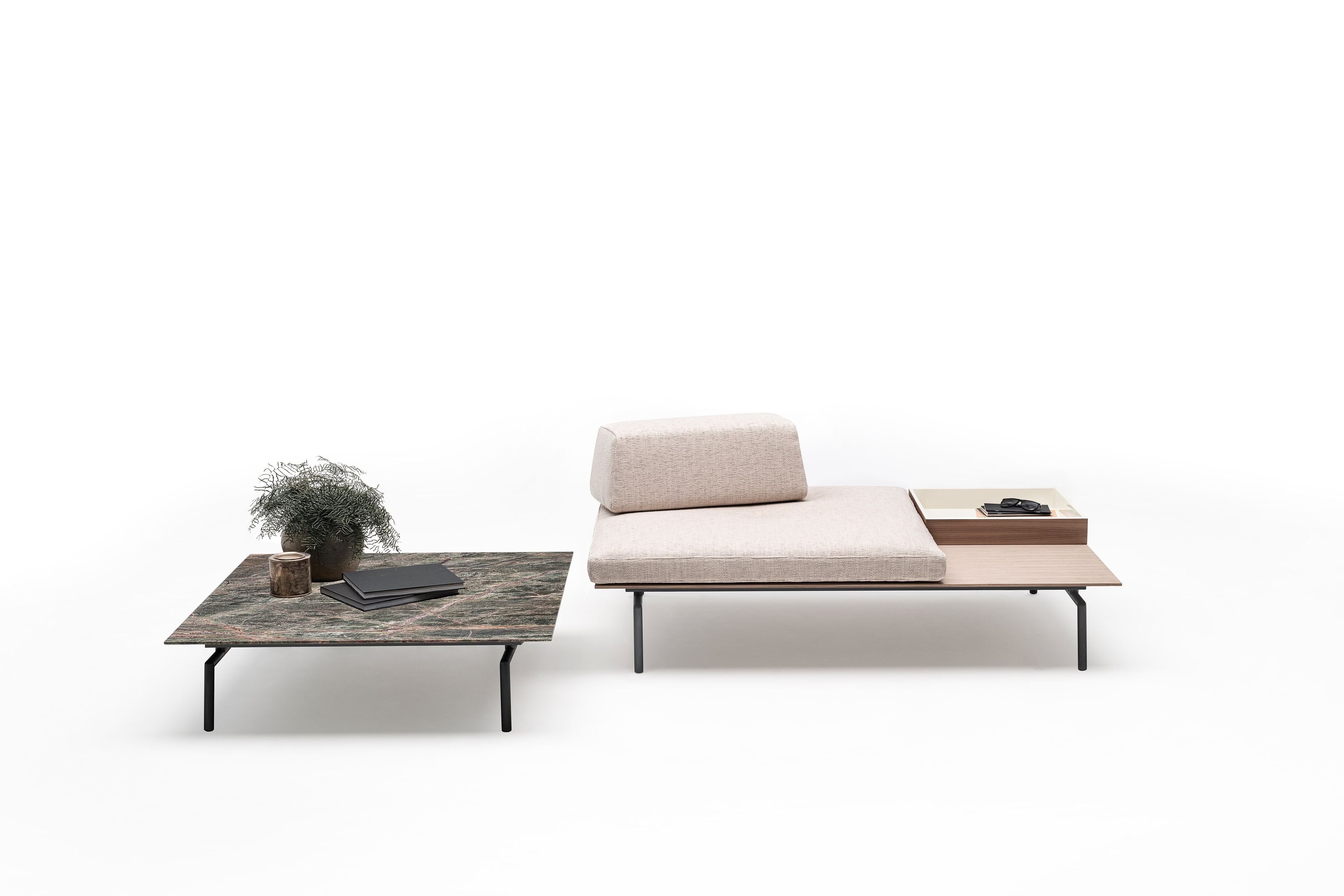SUMO | Low table By Living Divani design Piero Lissoni