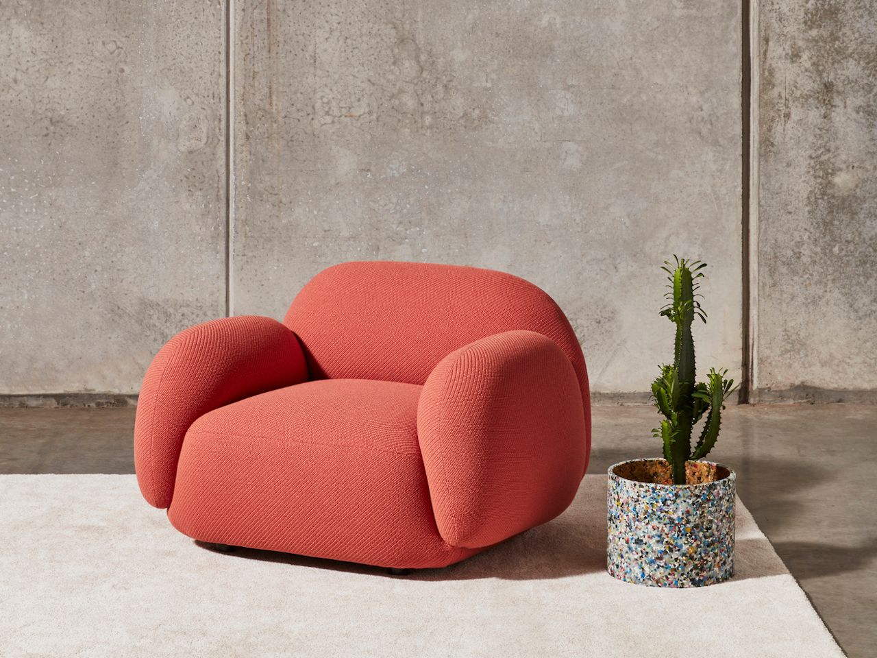 SUNDAE Fabric armchair with armrests By DesignByThem | design Jason Ju
