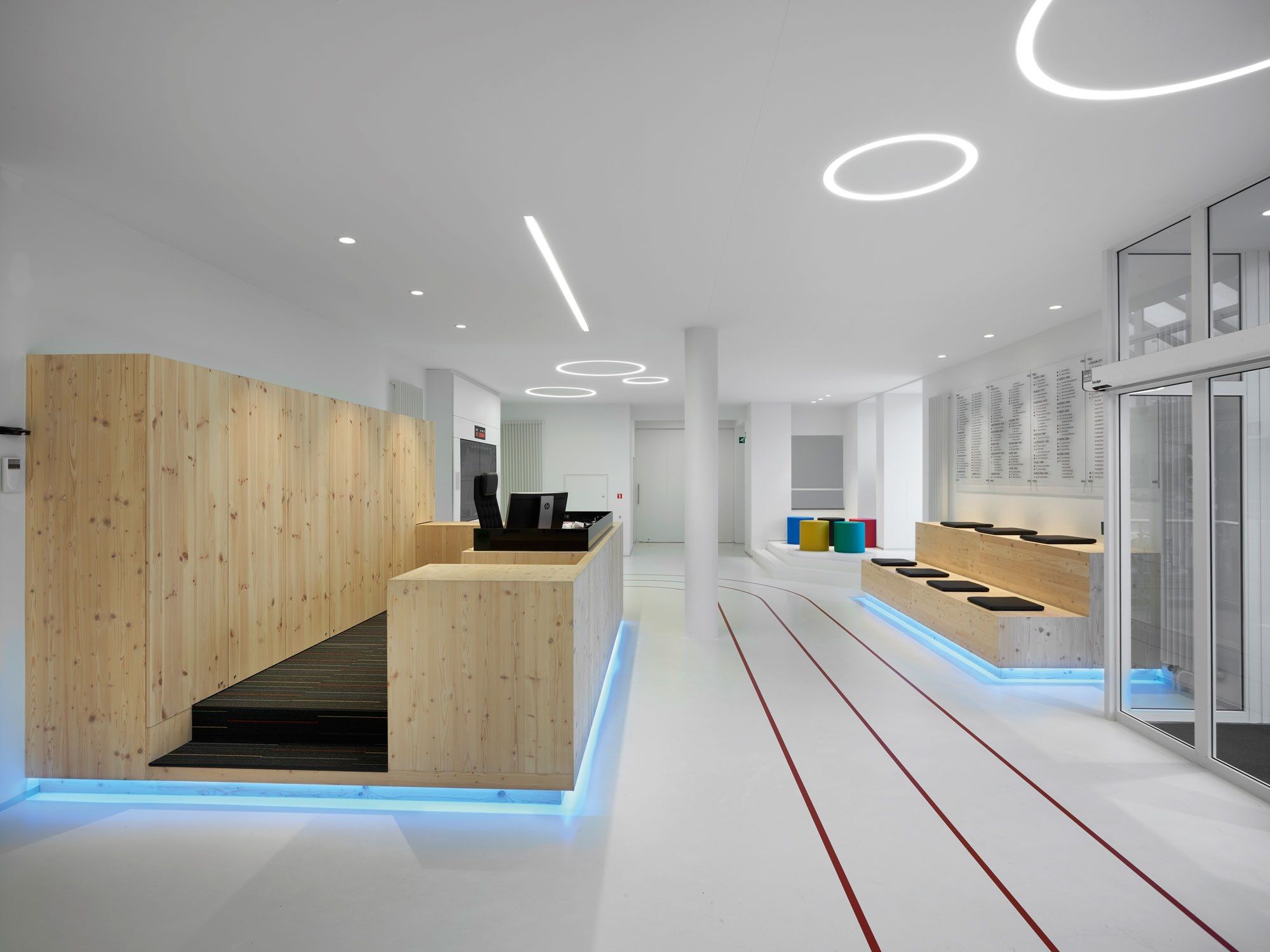 SUPER-OH TRIMLESS ceiling lamp By Delta Light